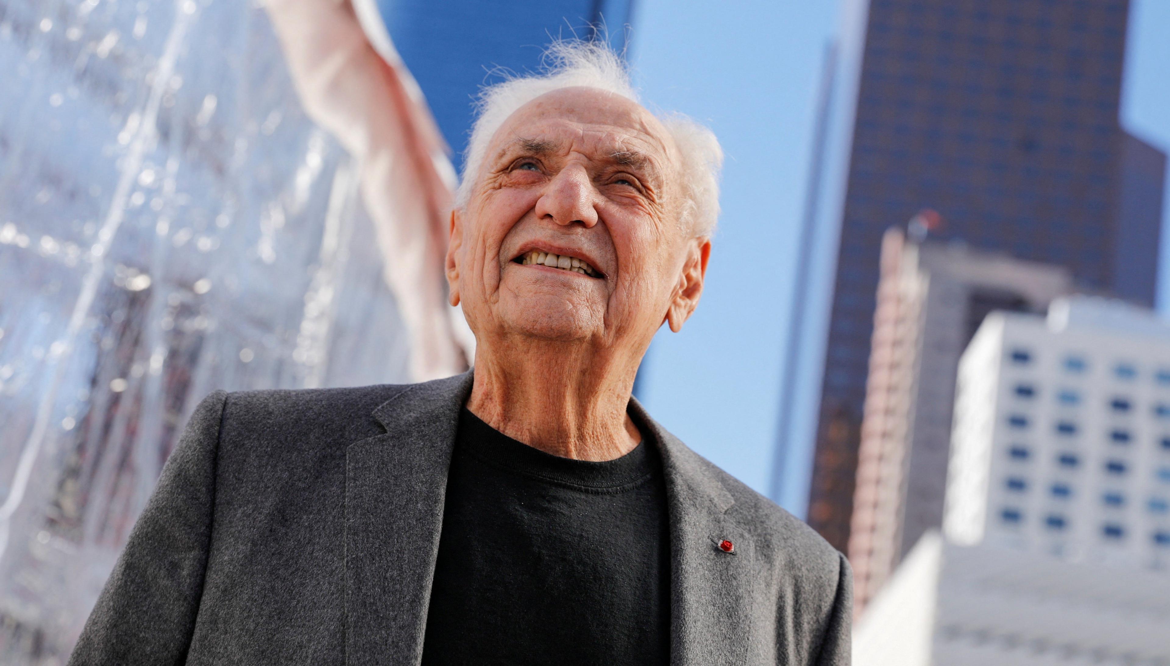 Frank Gehry's most iconic work - in pictures - BBC News