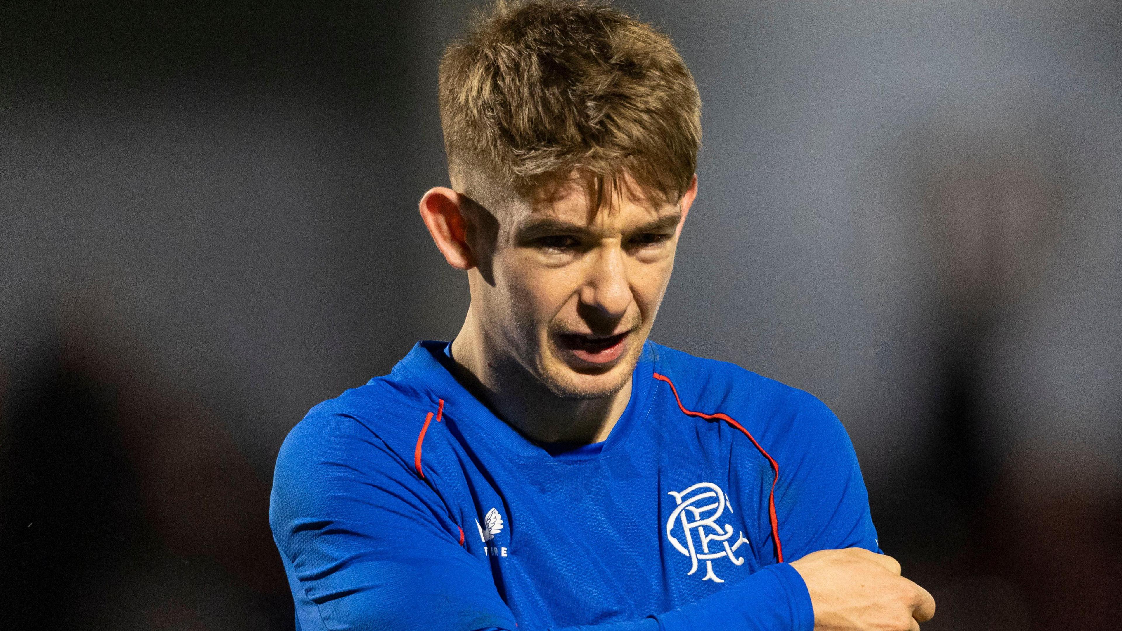 Rangers defender Robbie Fraser moves to Dunfermline - BBC Sport