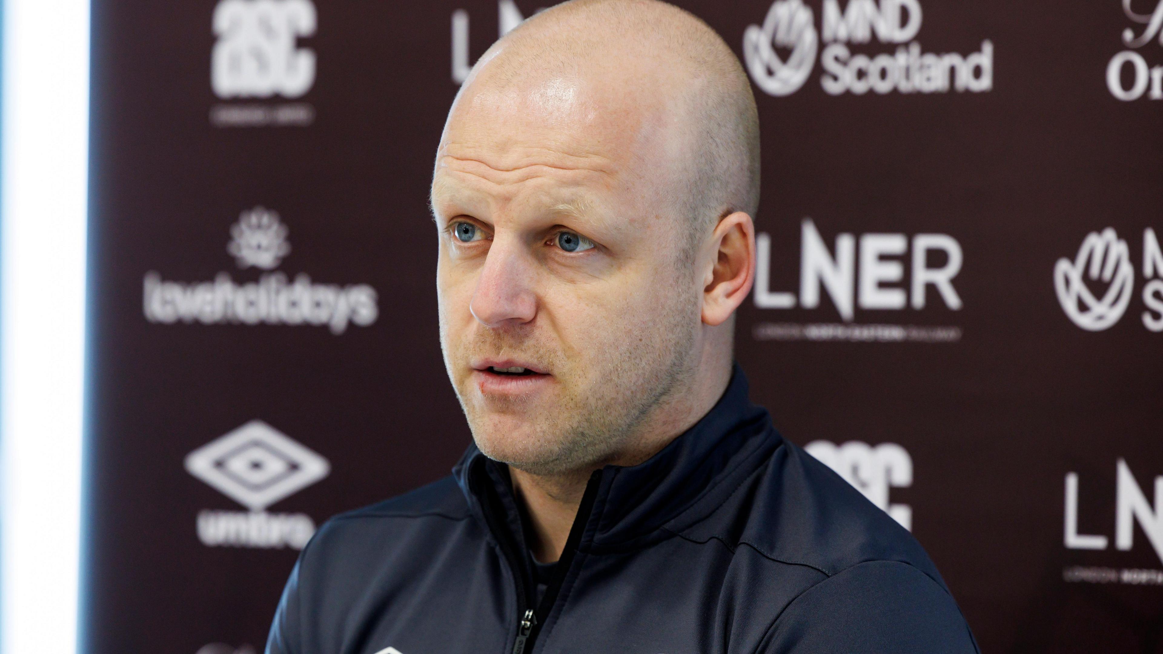 Naismith on missiles, title race and injury options - BBC Sport