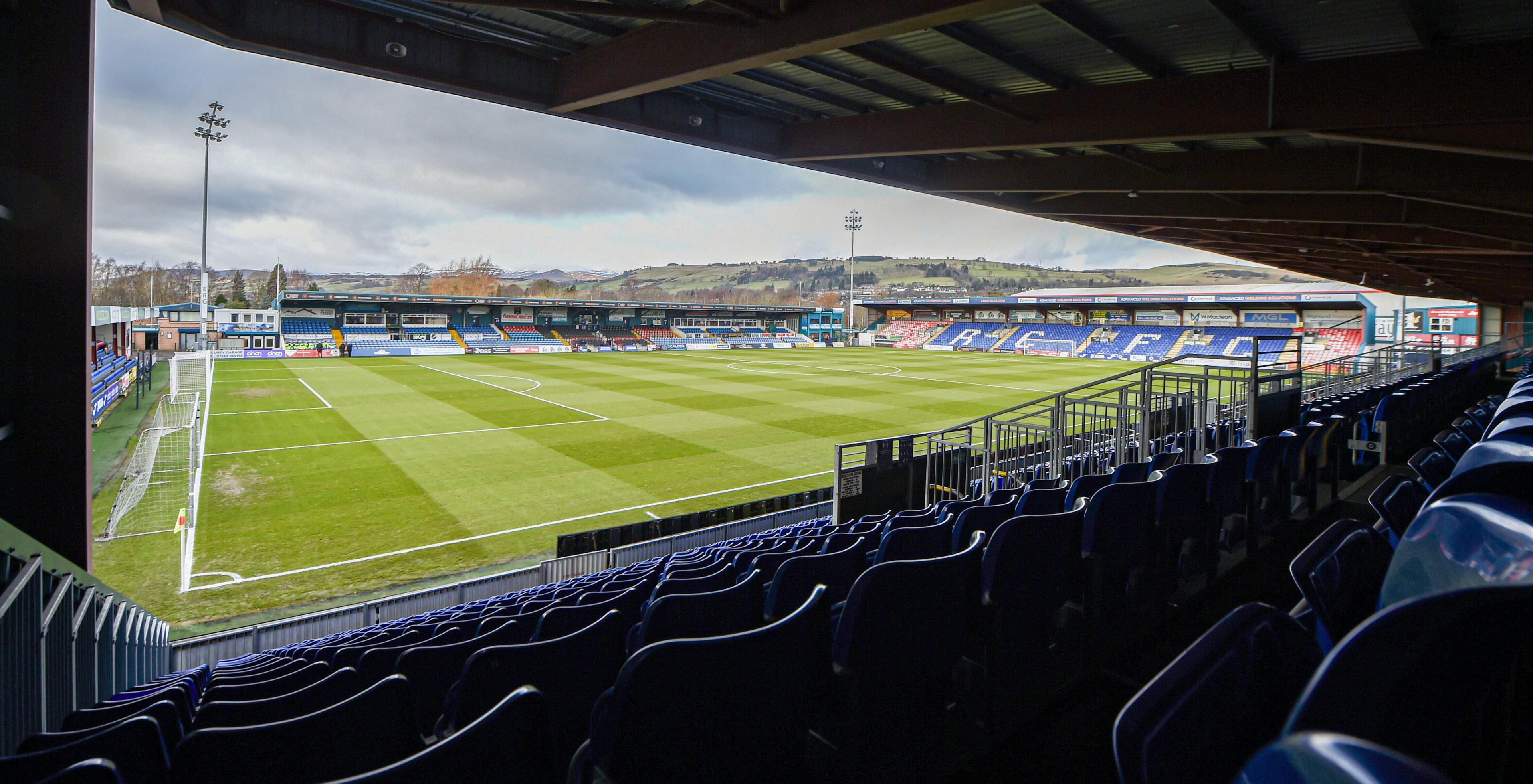 Ross County v Kilmarnock: Mackay expects tight game - BBC Sport