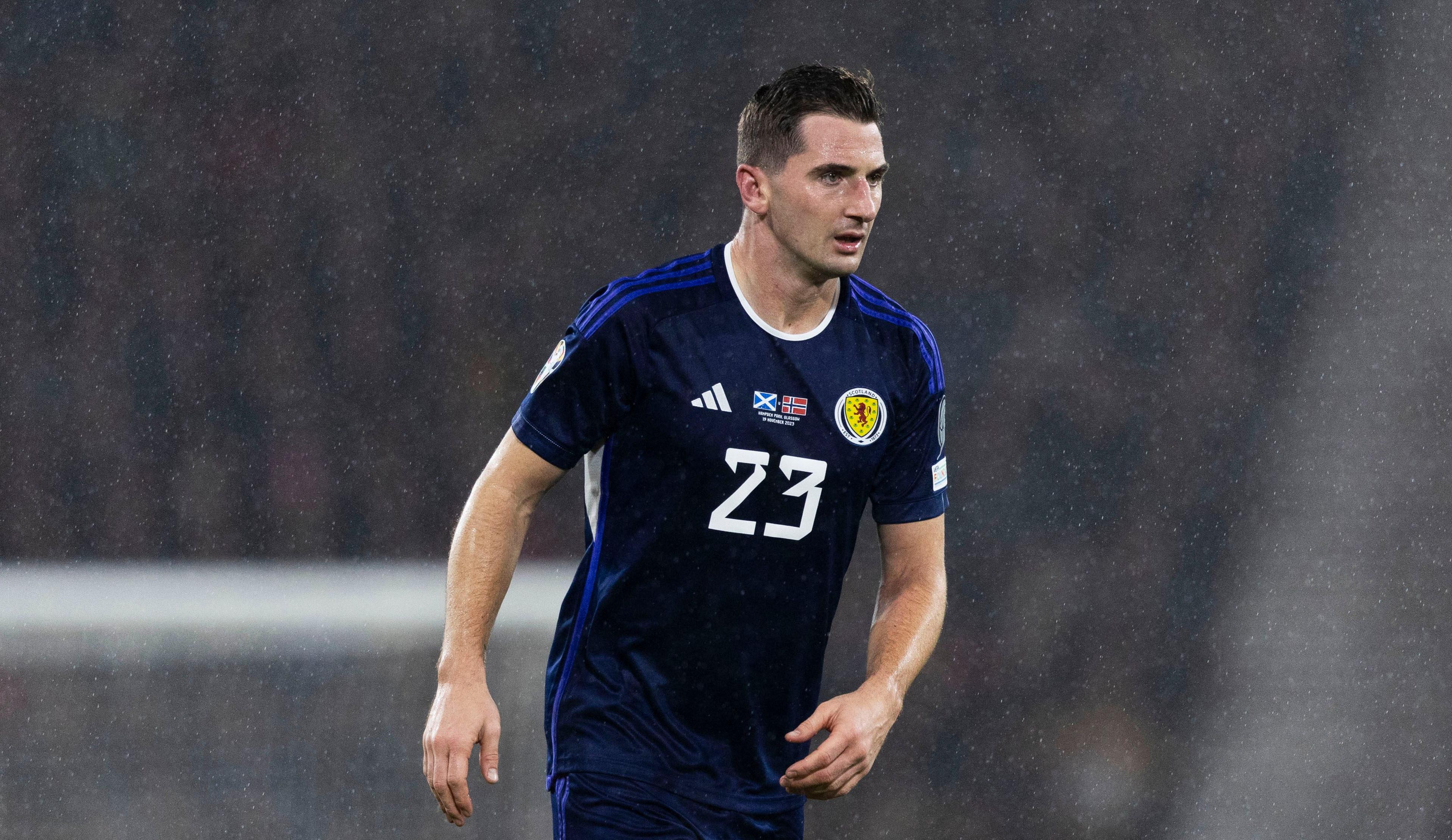 Scotland: McLean picks up Norwich player of the year award - BBC Sport