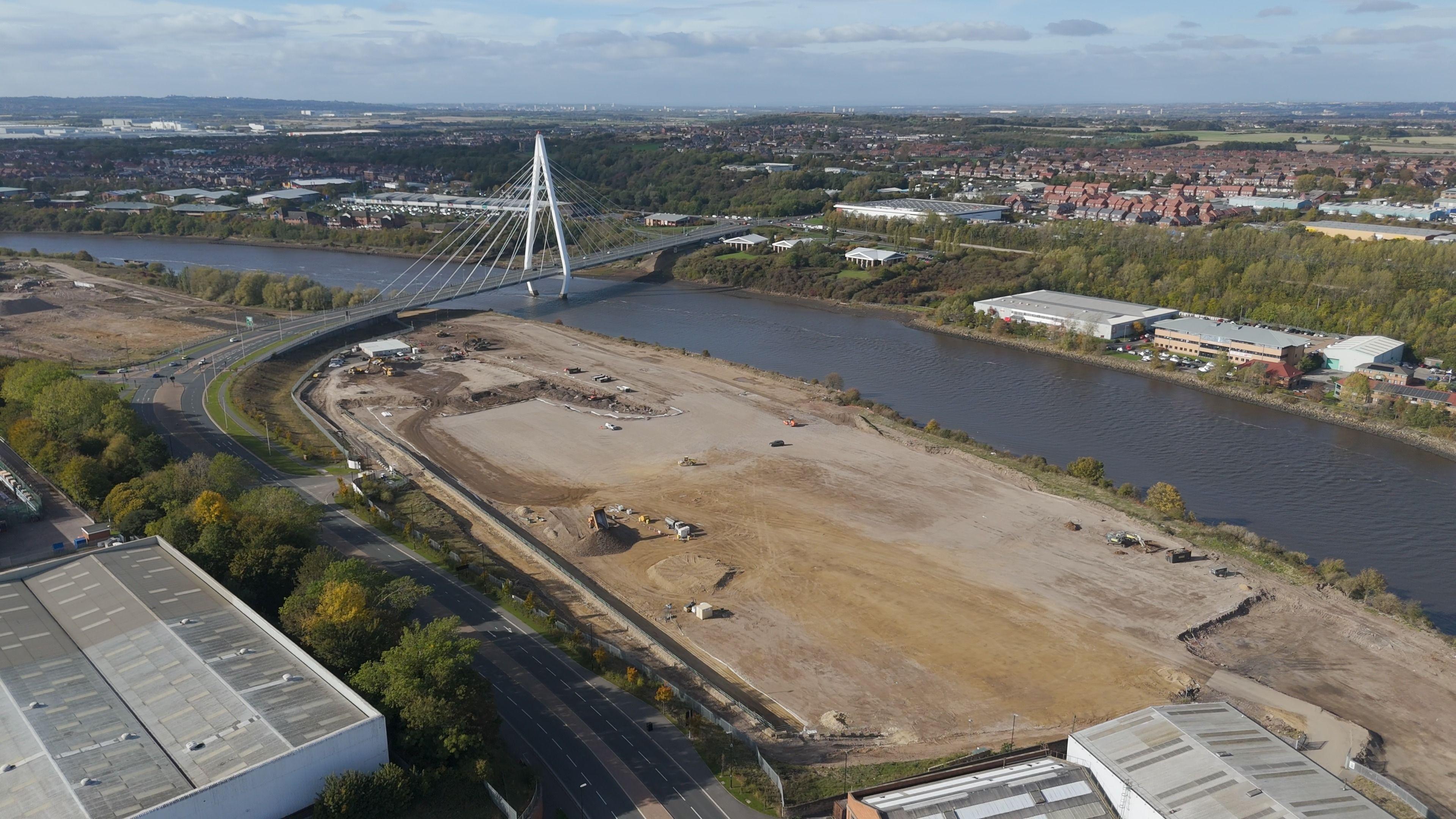 Mayor to fund Sunderland film studio and Gateshead arena works - BBC News
