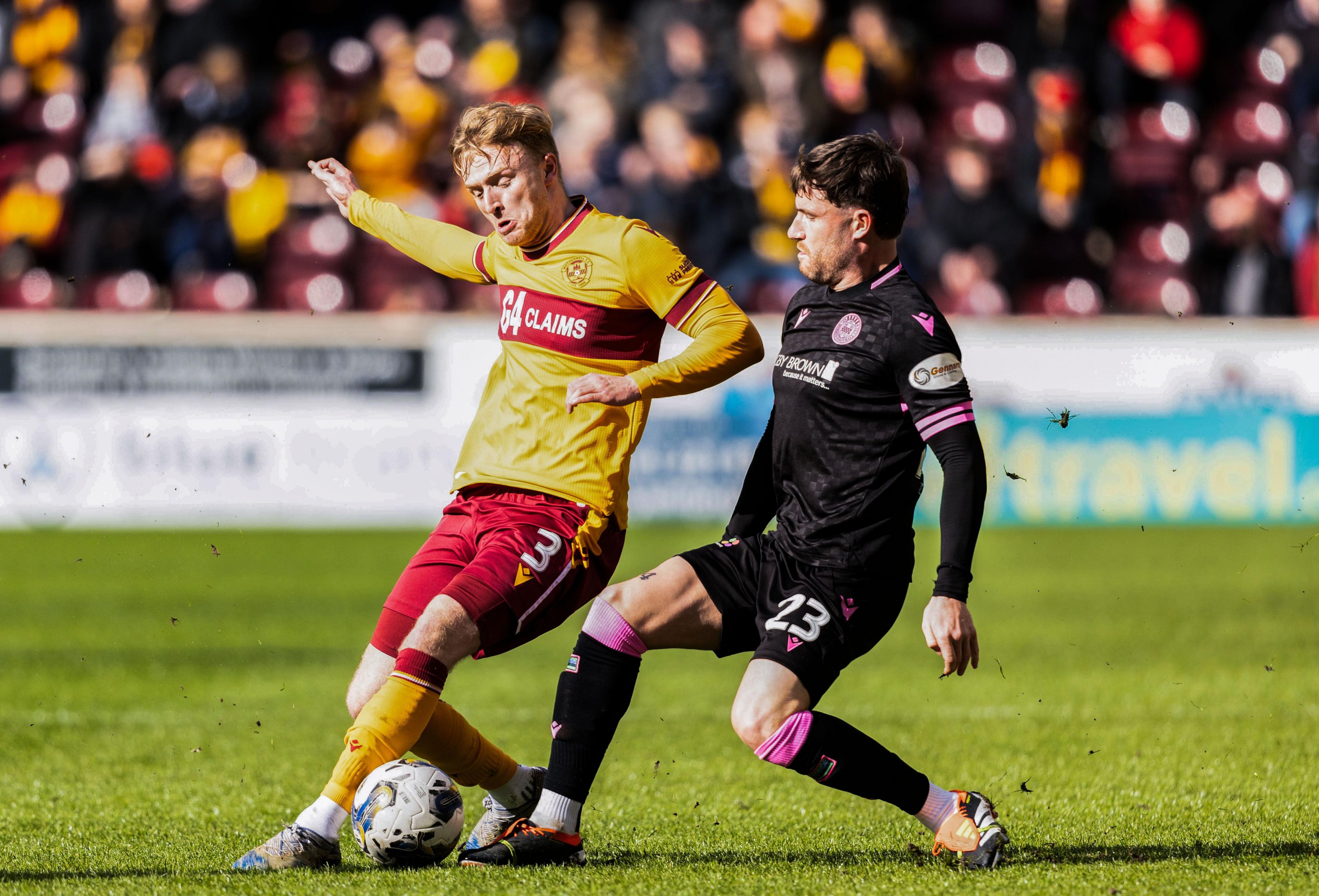 Strain striving for minutes as Aussie makes return - BBC Sport