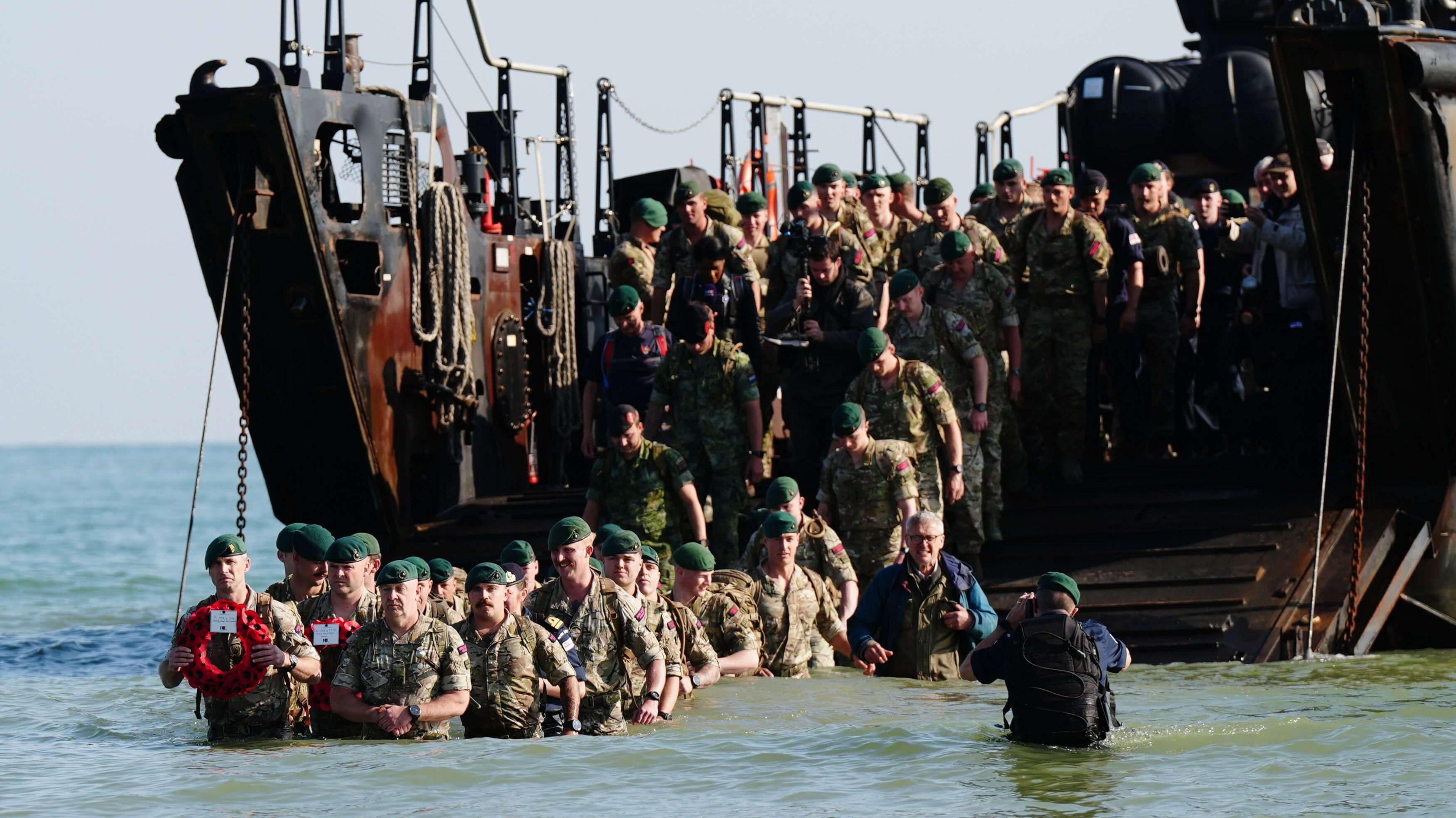 D-Day: 80th anniversary in pictures - BBC Newsround