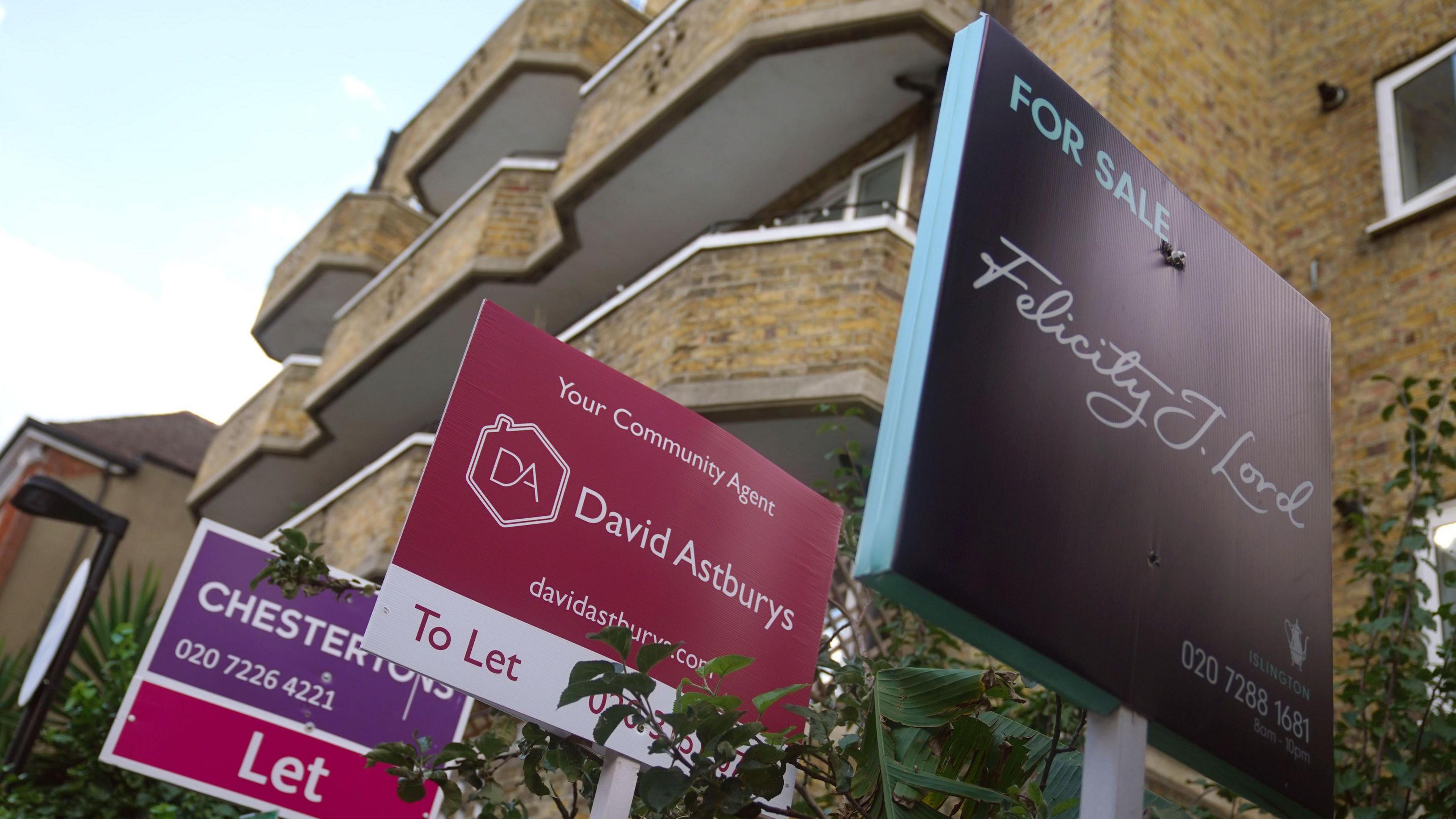 New Renters' Rights Act divides landlords in London - BBC News