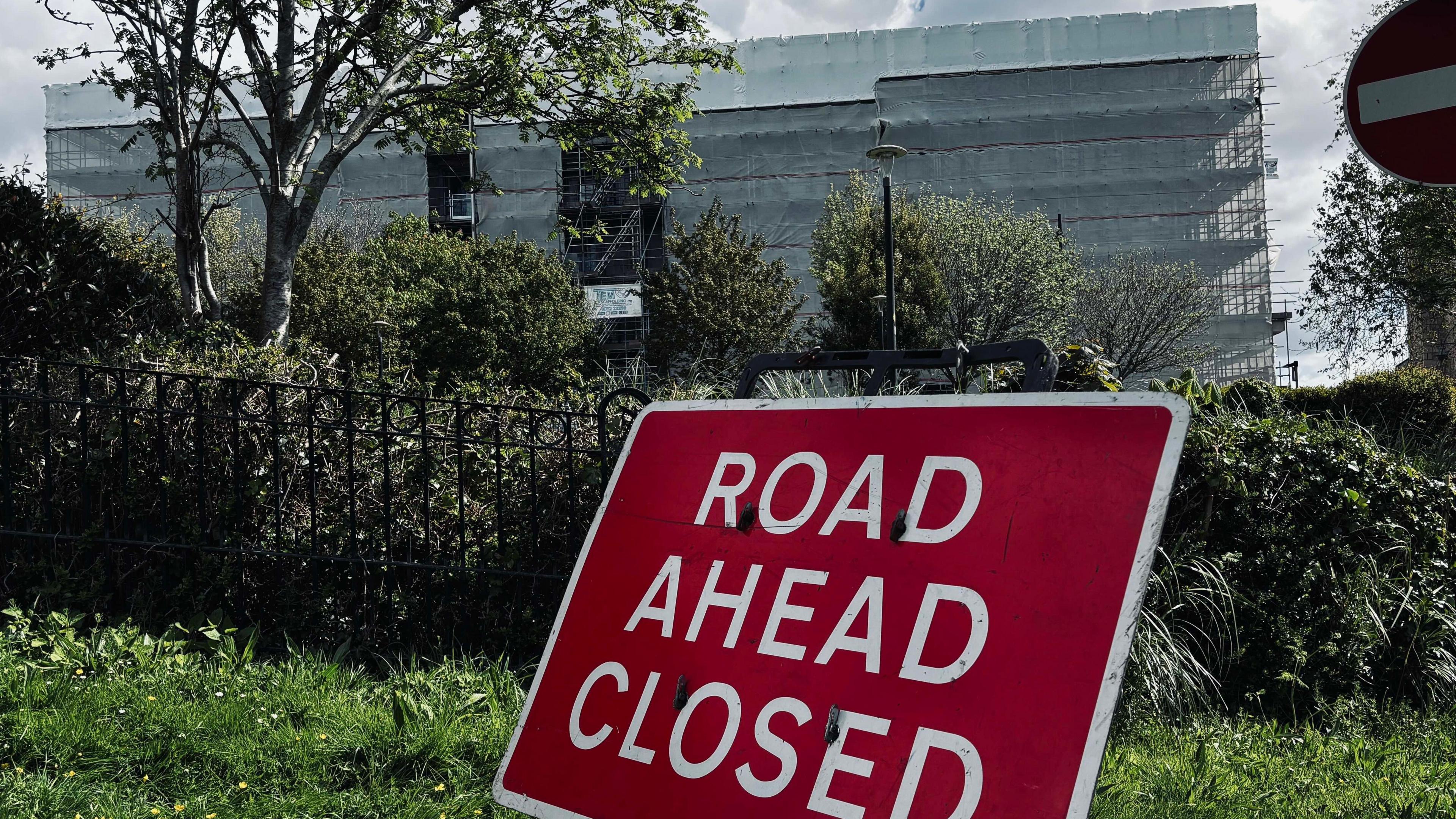Exclusion zone lifted and Plymouth residents set to return home - BBC News