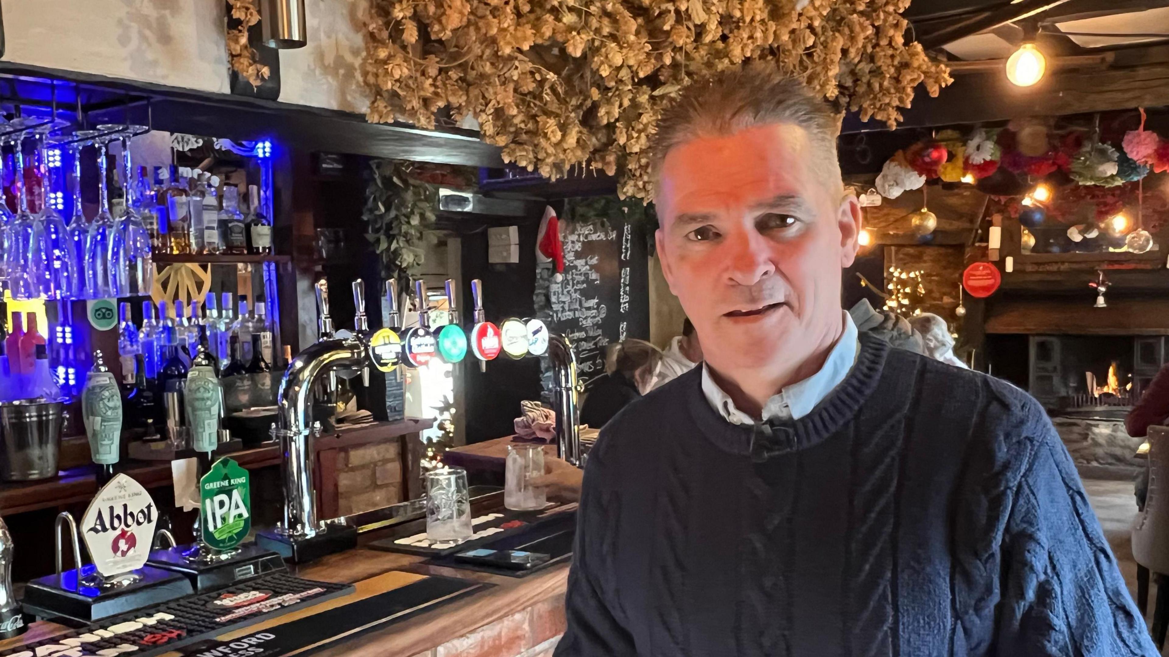 Pubs "will close" say landlords angry at tax rises in UK Budget - BBC News