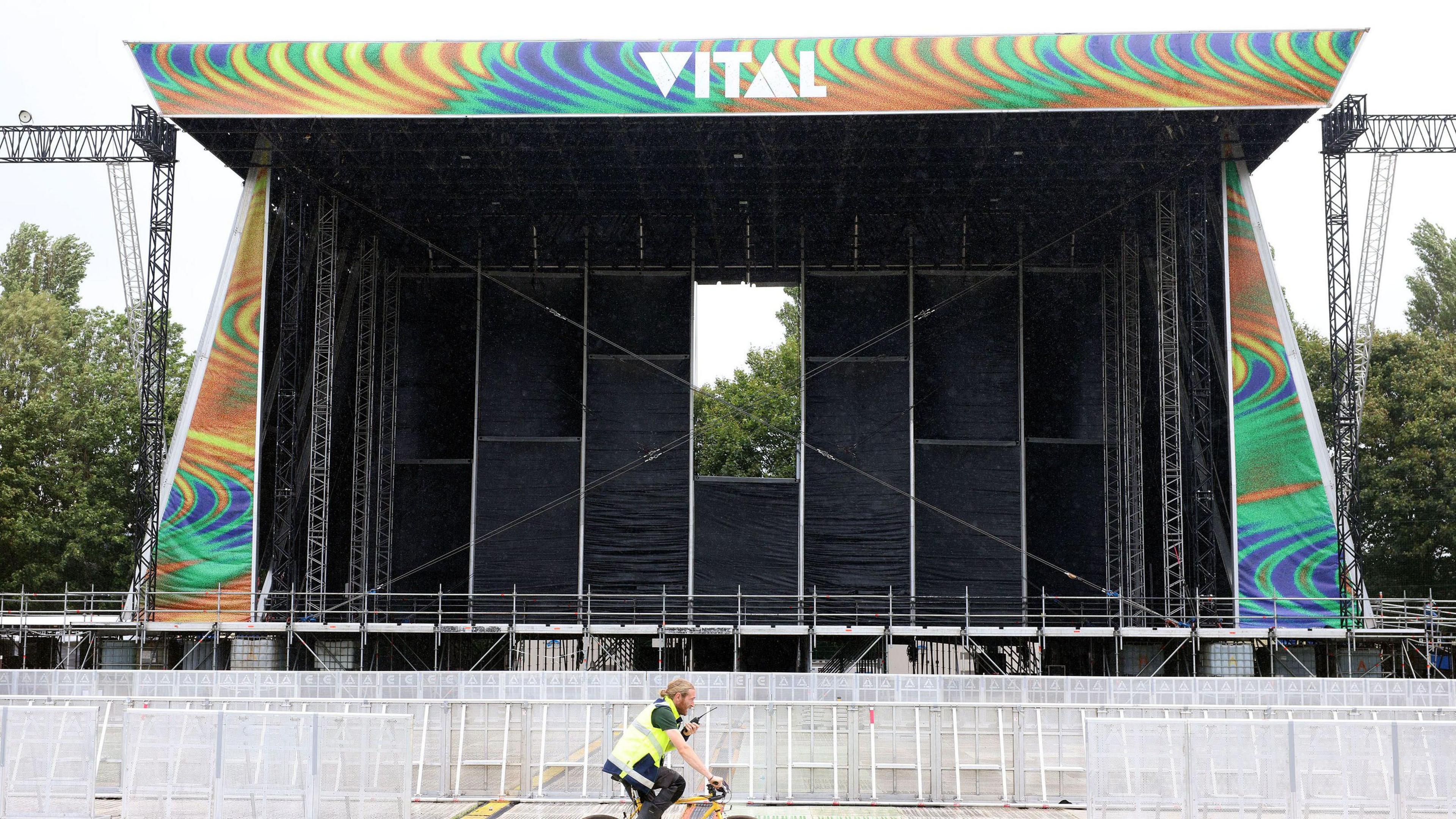 Boucher Road Playing Fields: Venue to stop hosting music events - BBC News