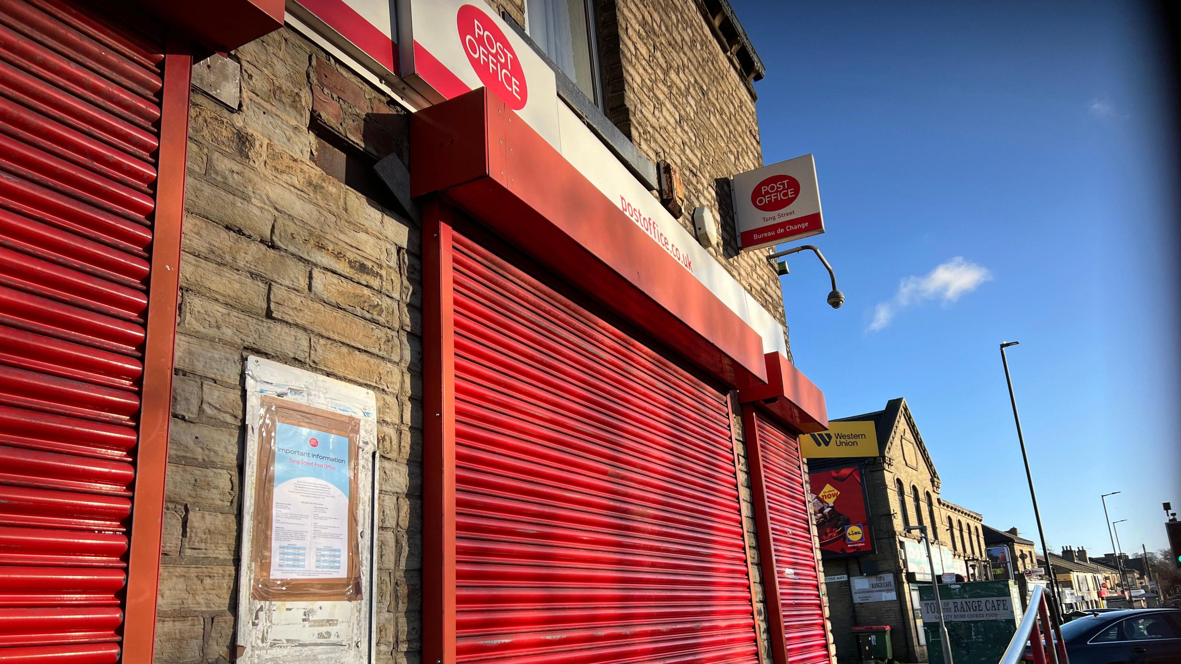 Mystery over sudden closure of 'vital' Bradford post office - BBC News