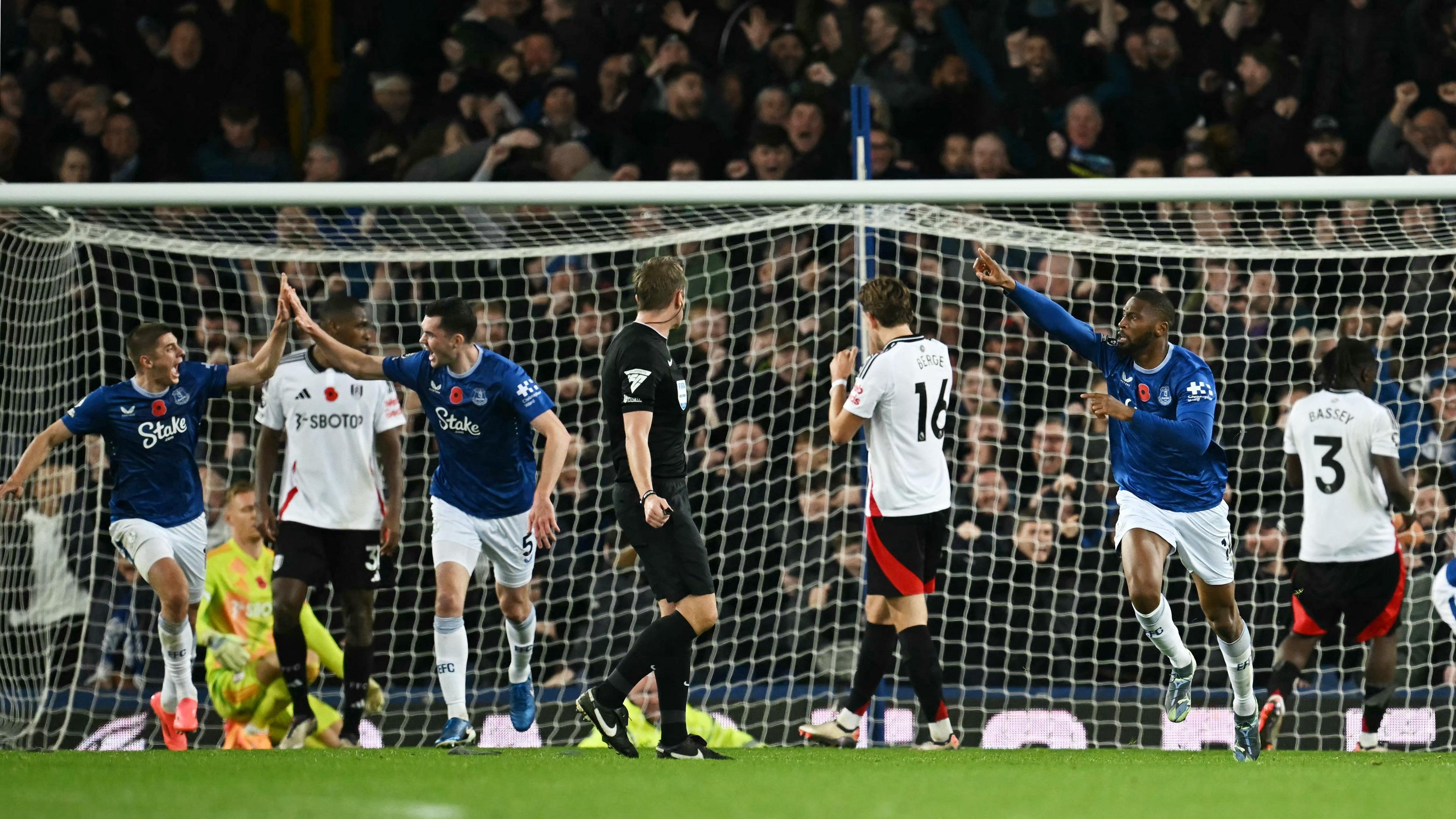 Premier League: Pictures of the weekend - BBC Sport