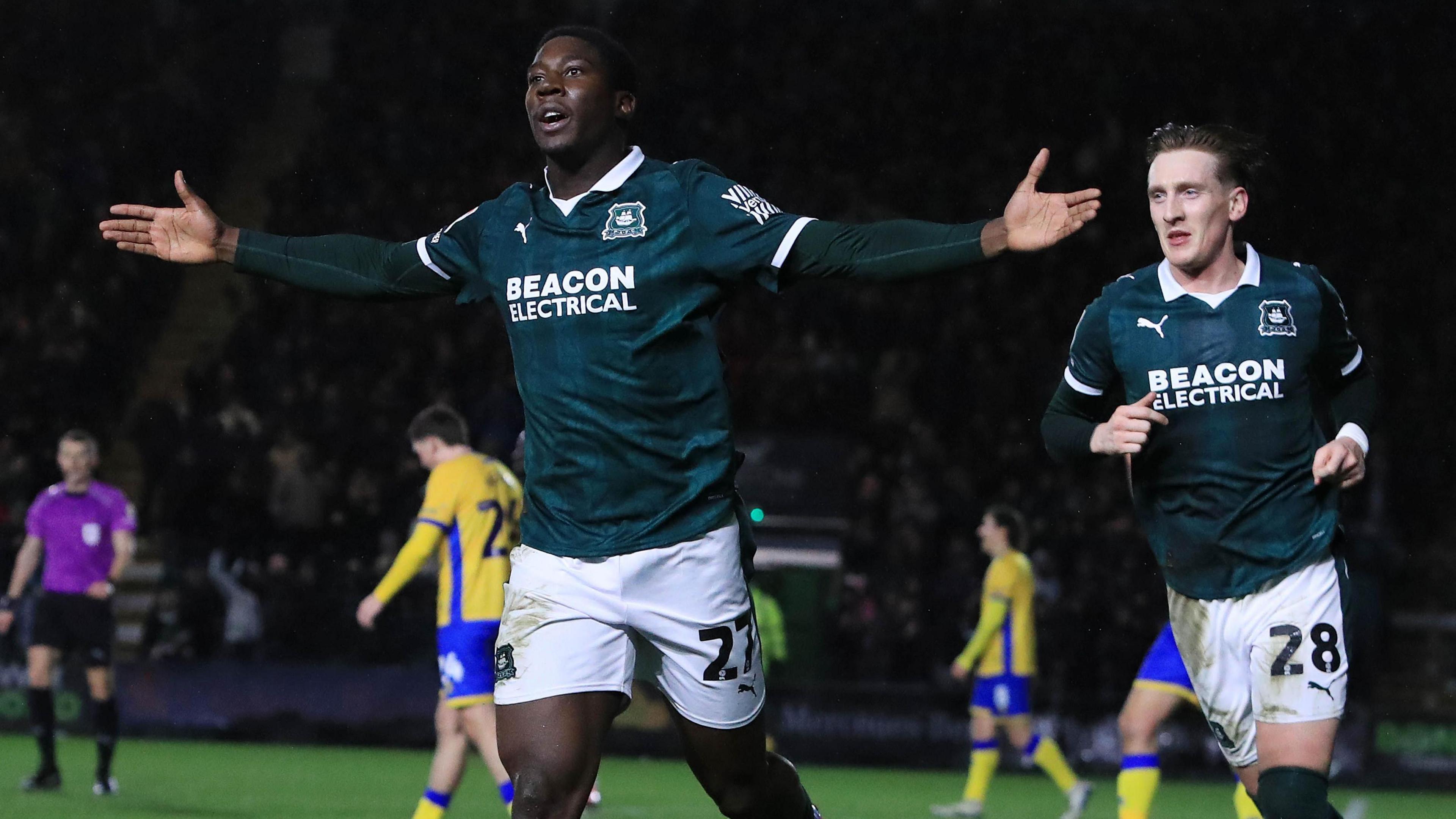 Plymouth Argyle 1-1 Mansfield Town - Stags fight back to earn draw ...
