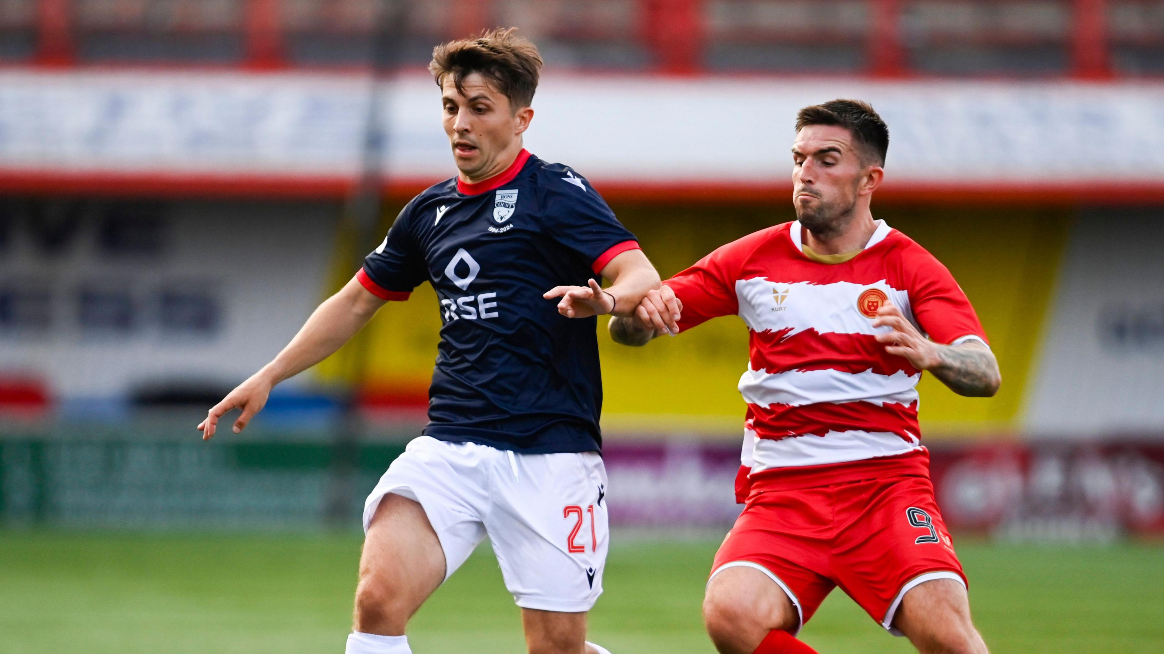 Telfer joins Hamilton Accies on loan - BBC Sport