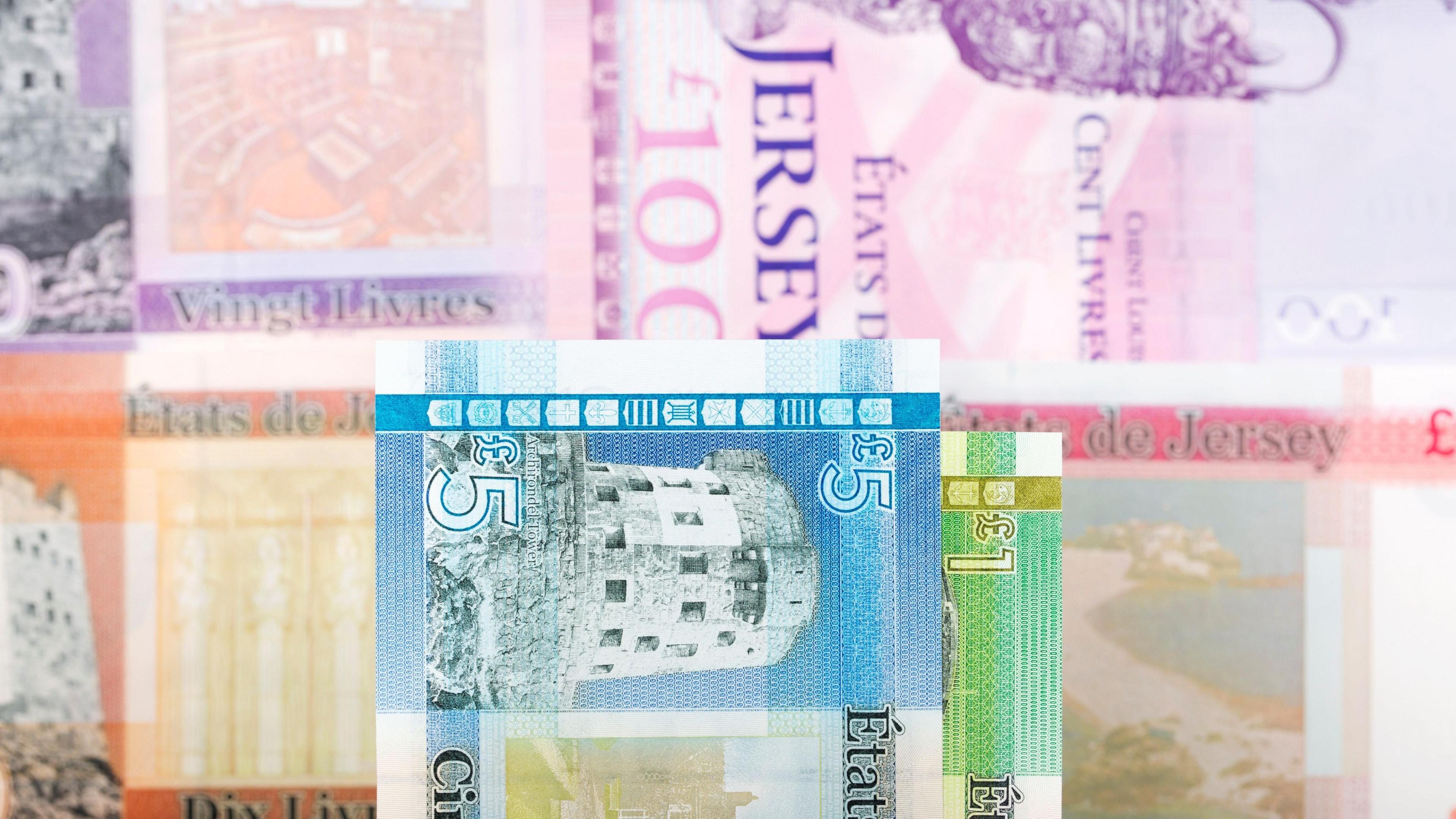Minimum wage consultation launched in Jersey - BBC News