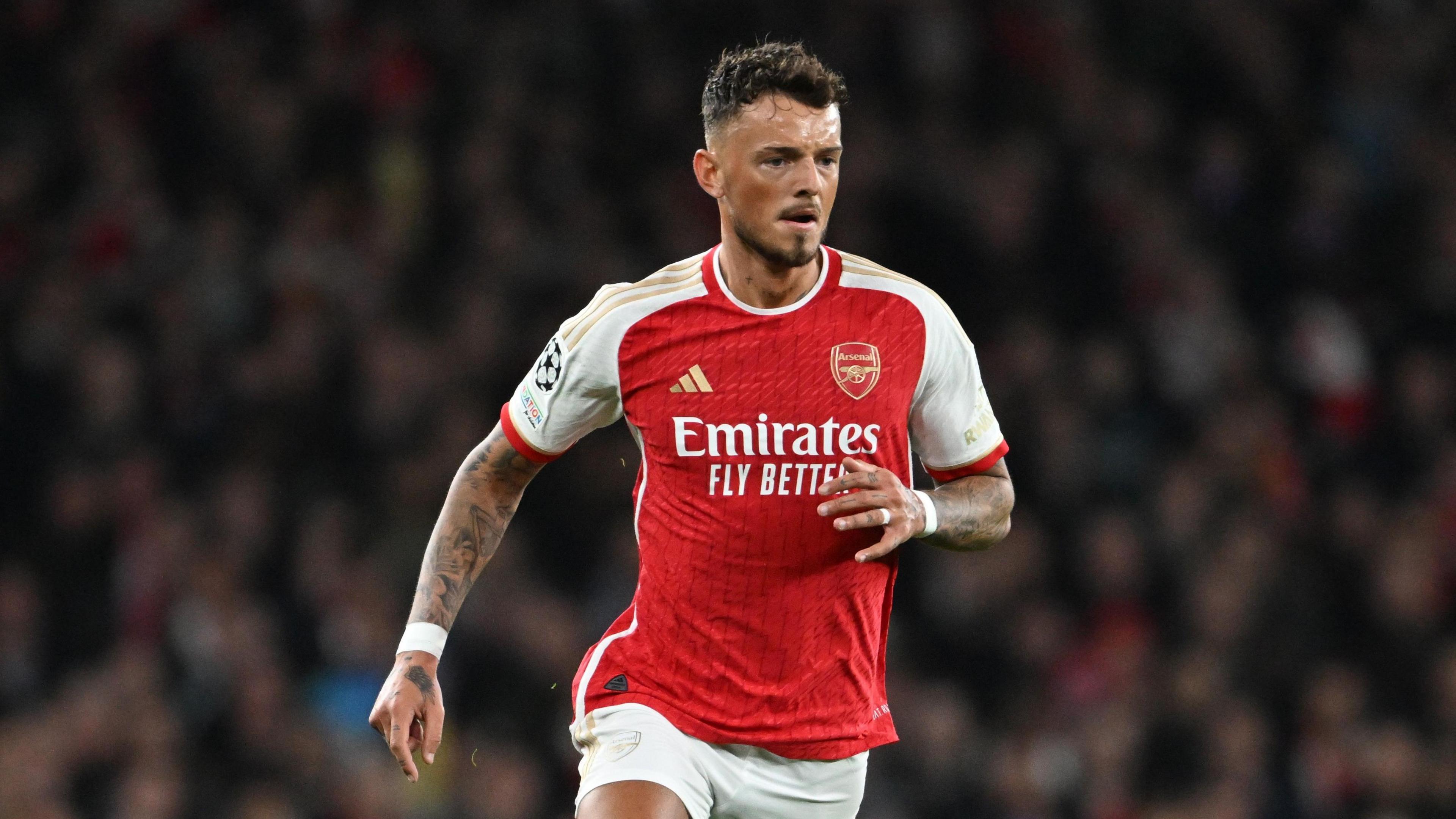 Arsenal news: Ben White signs new long-term deal with Gunners - BBC Sport