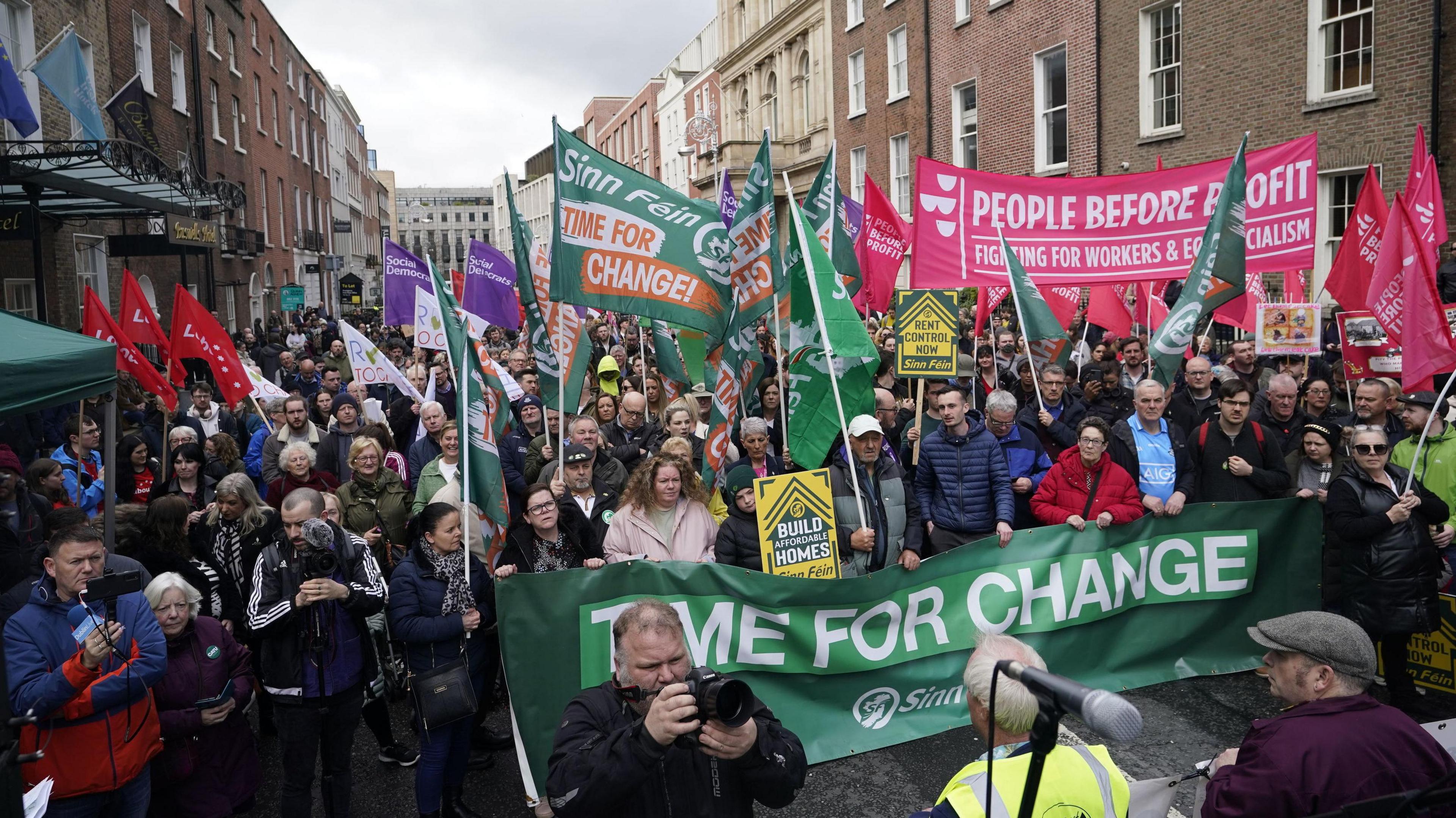 Nearly 4500 Irish tenancies given notice at end of 2022 - BBC News
