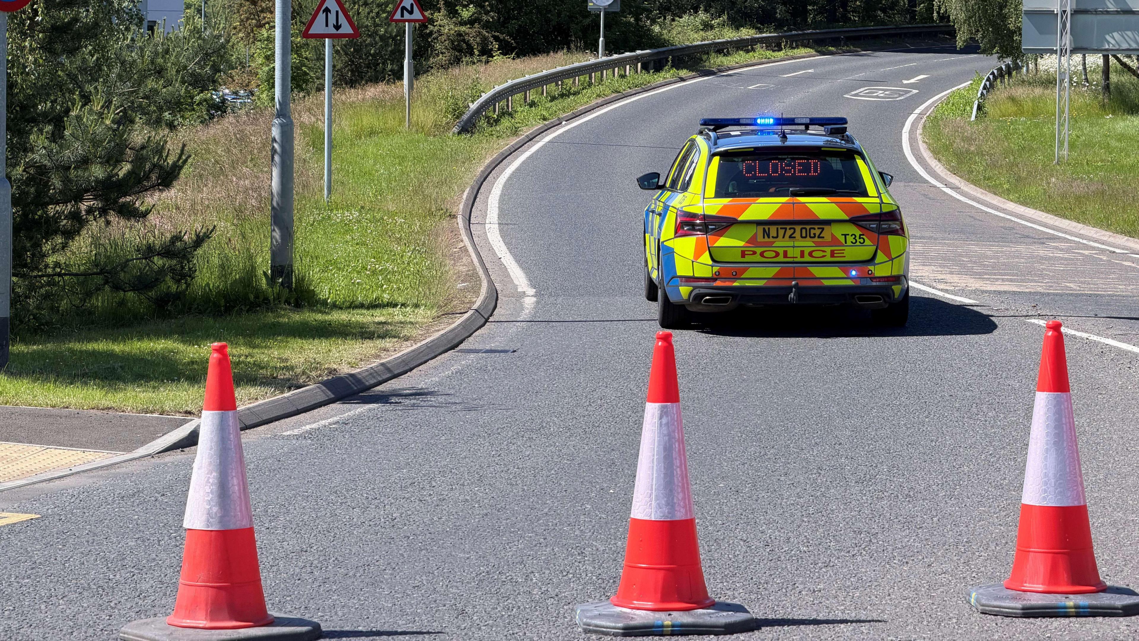 Police officer killed in crash 'wanted to make a difference' - BBC News