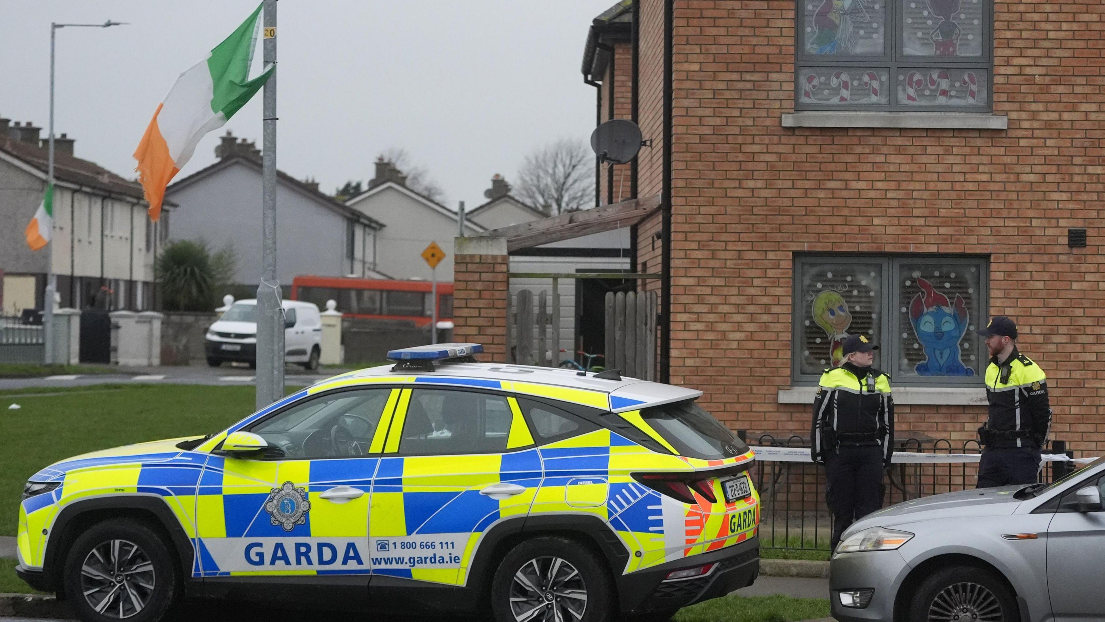 Dublin: Child and man found dead in Clondalkin and Ballyfermot - BBC News