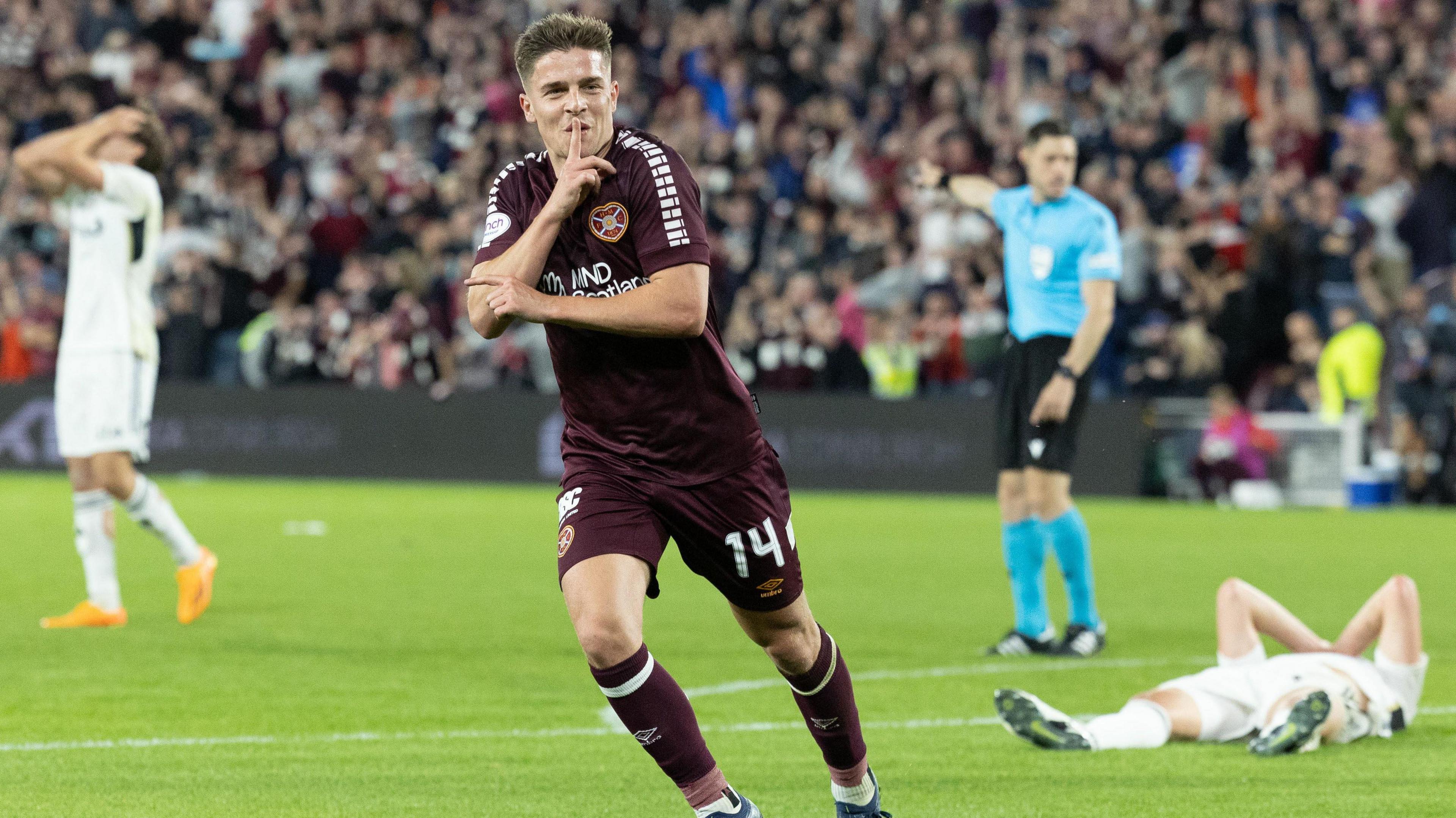 Hearts: Devlin buzzing for Europe and praises Tynecastle squad - BBC Sport