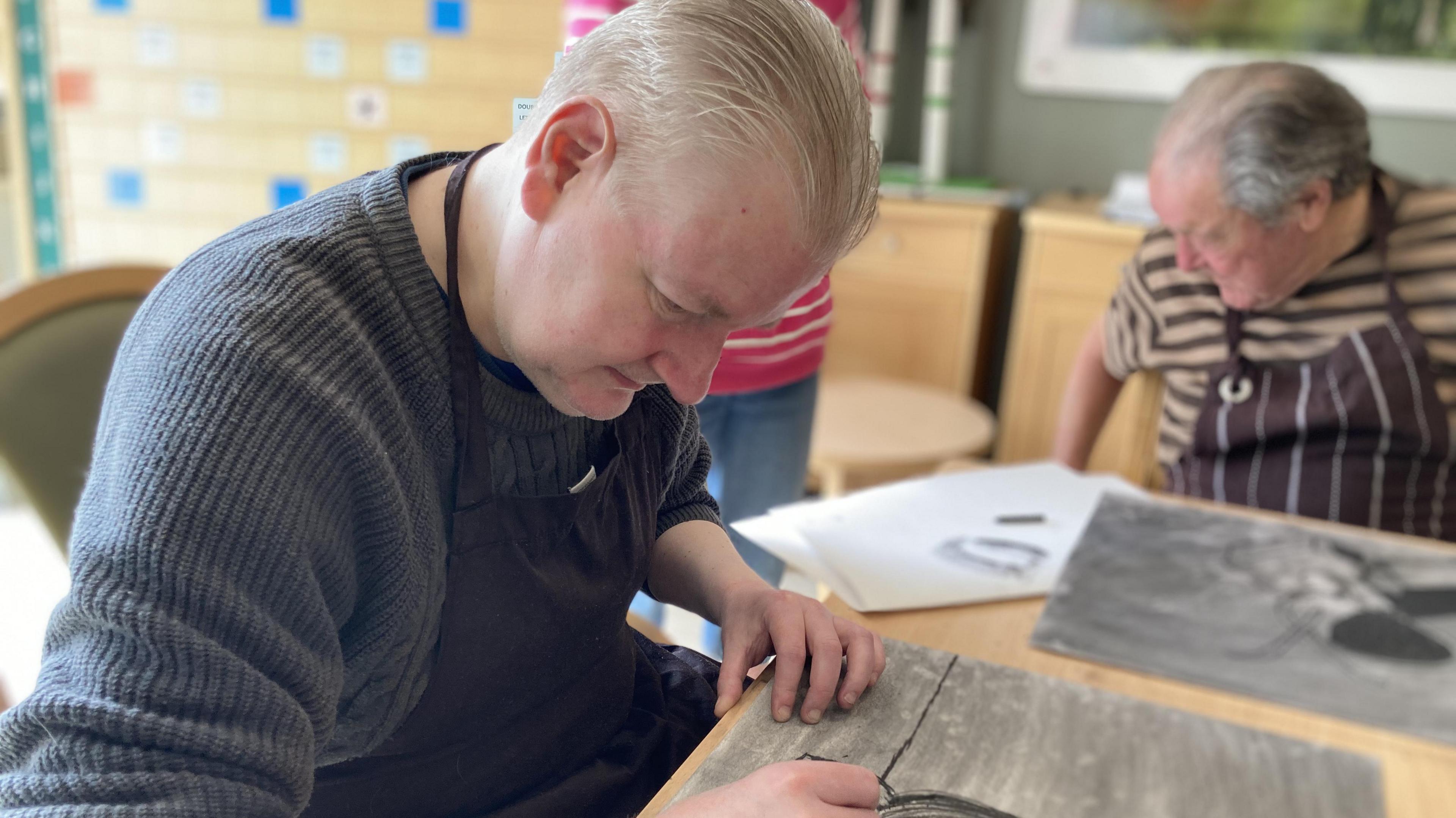 Hampshire hospice says society should talk about death more - BBC News