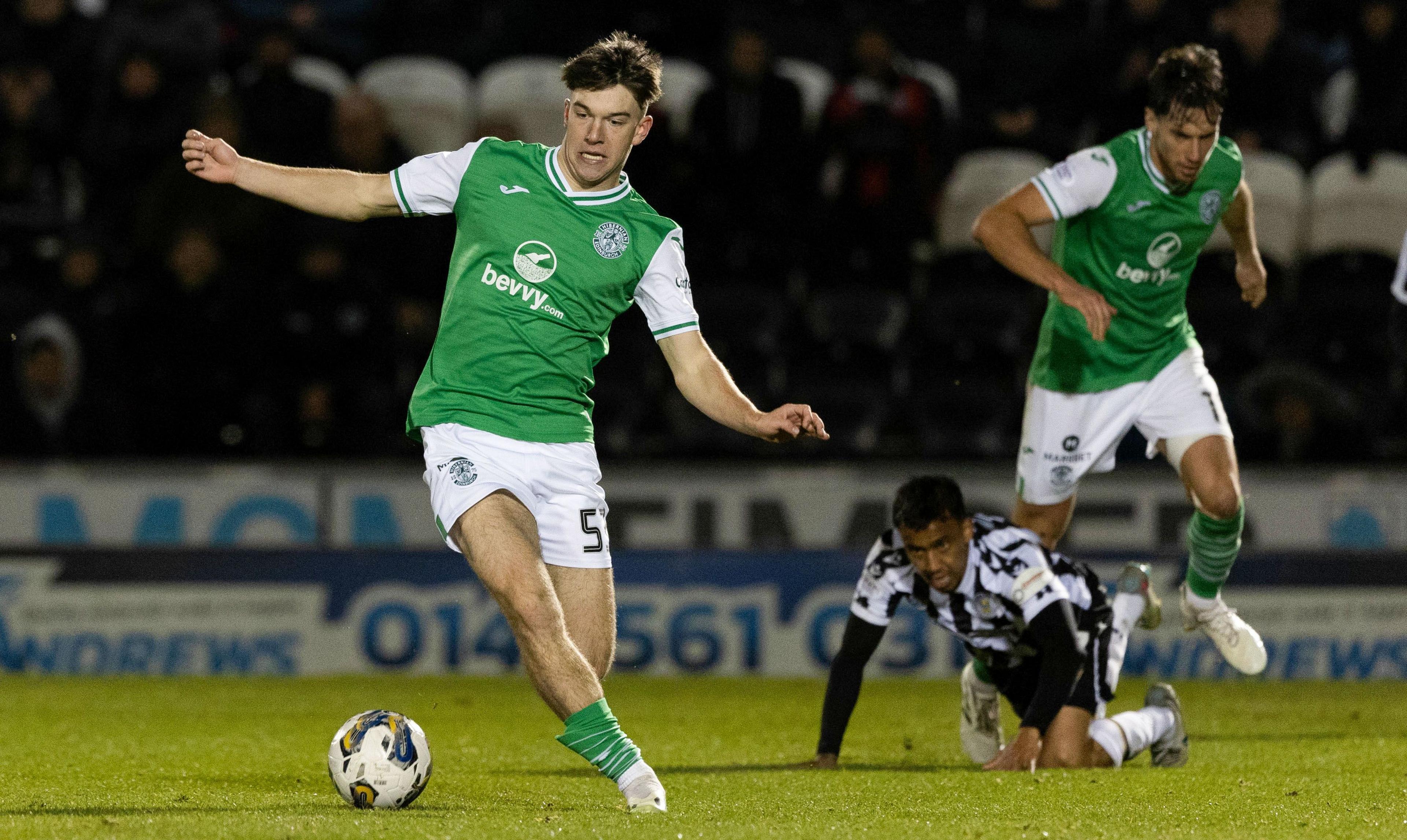 Landers lands new deal until 2026 - BBC Sport