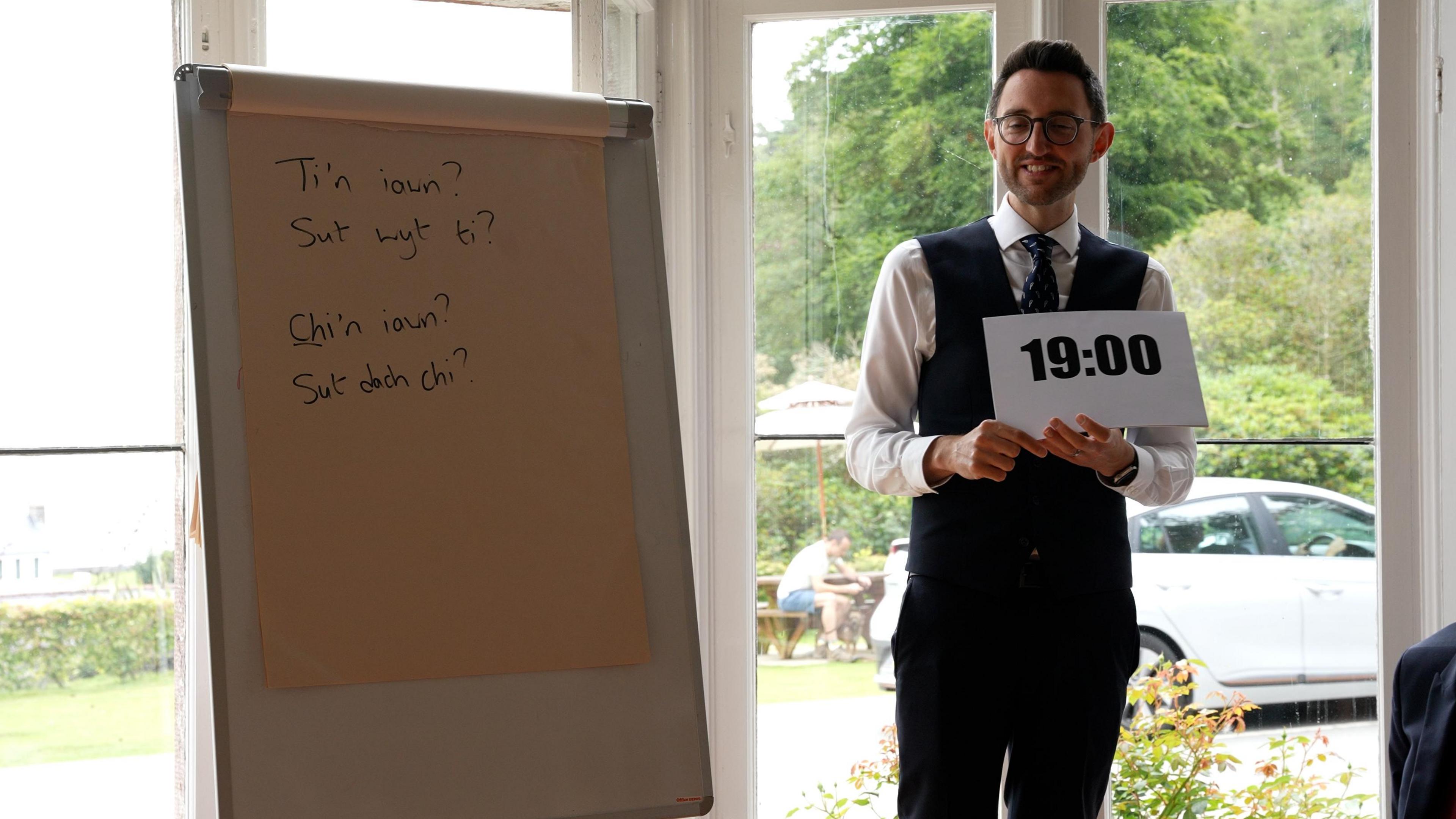 Pwyllgor Gwaith Eiteddfod Llŷn ac Eifionydd: 'Edrych mlaen yn ofnadwy ...