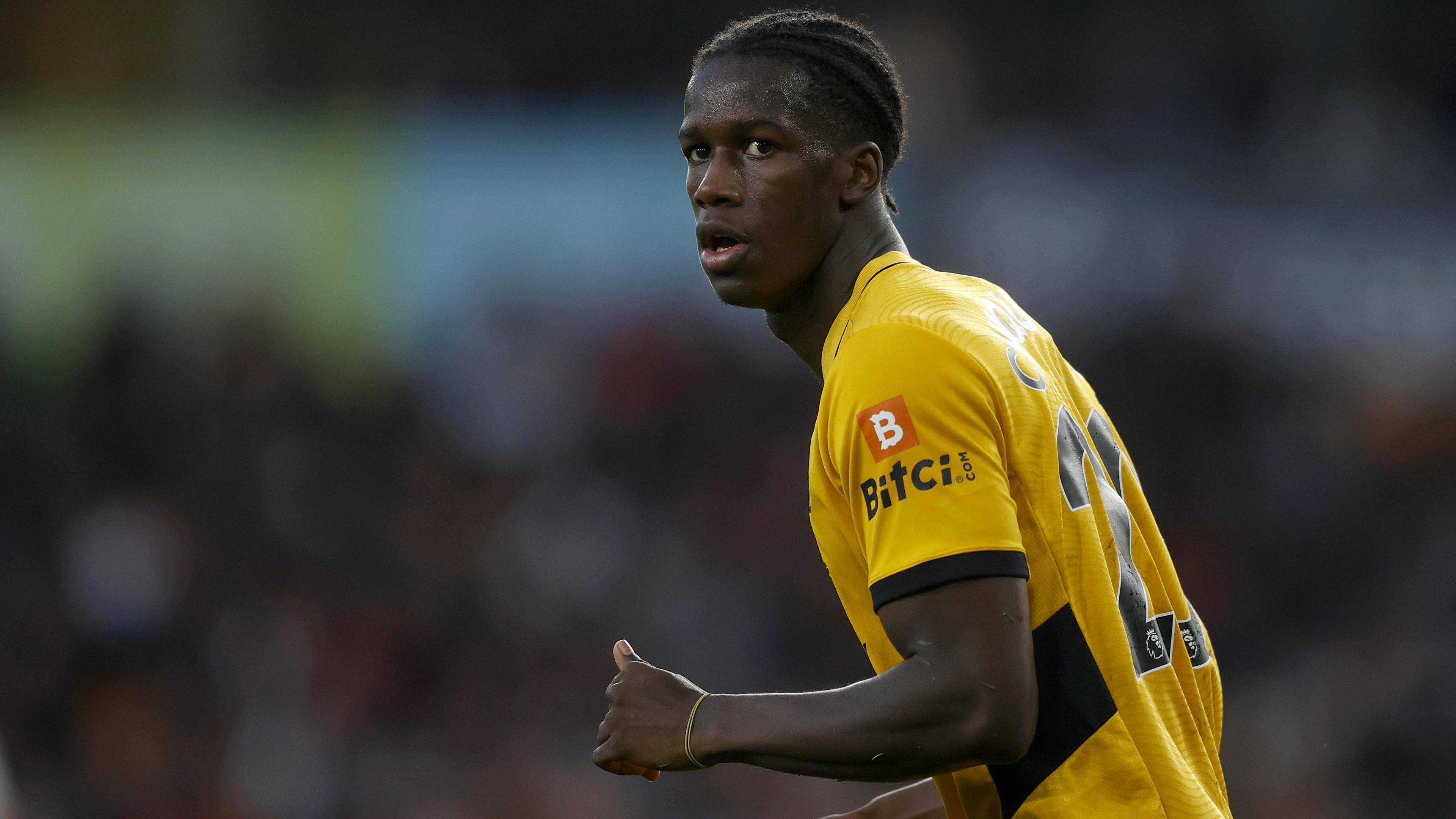 Chiquinho transfer news: Wolves winger joins Famalicao on loan - BBC Sport