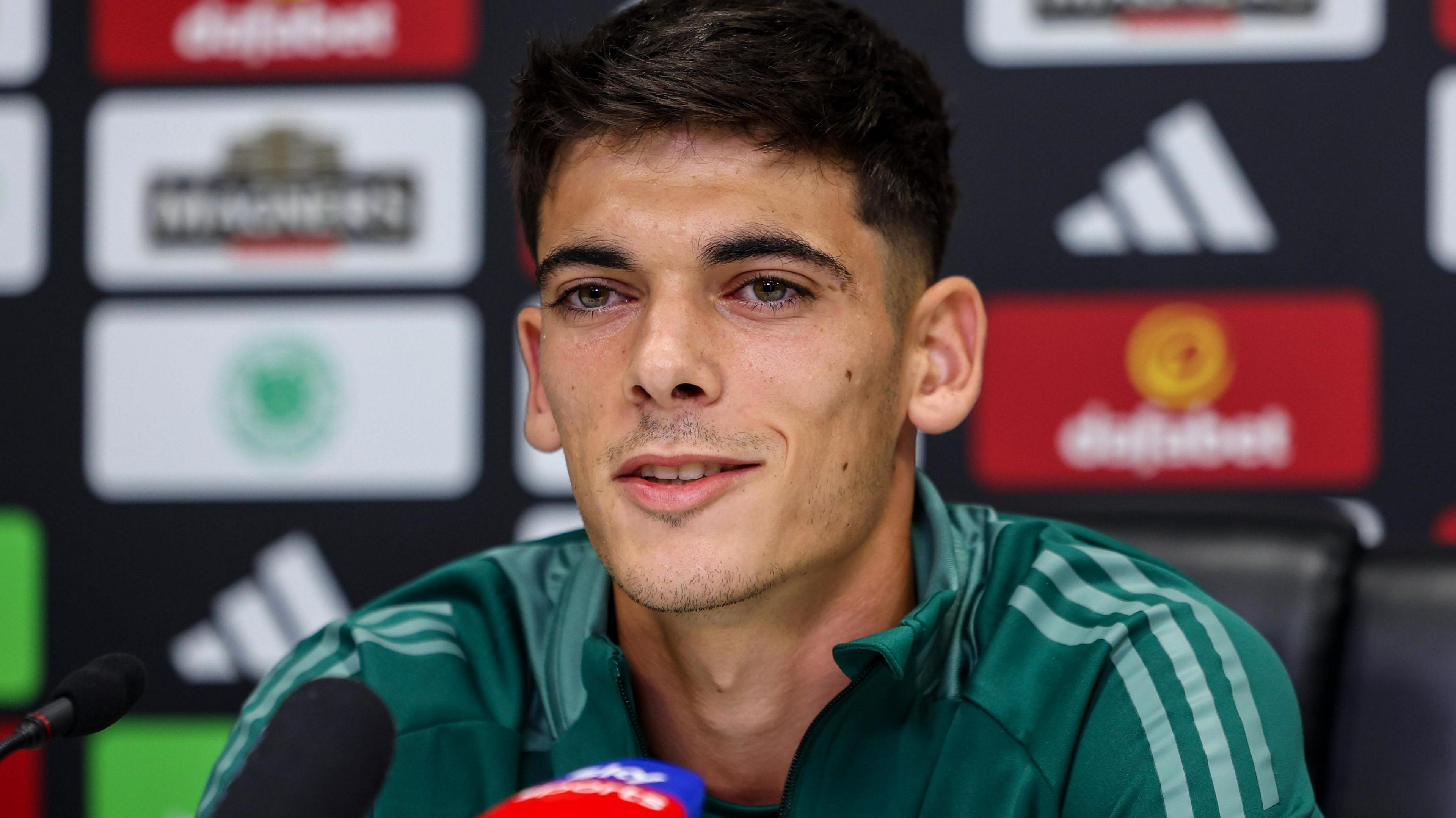 Alex Valle 'really happy' with Celtic's Champions League draw - BBC Sport