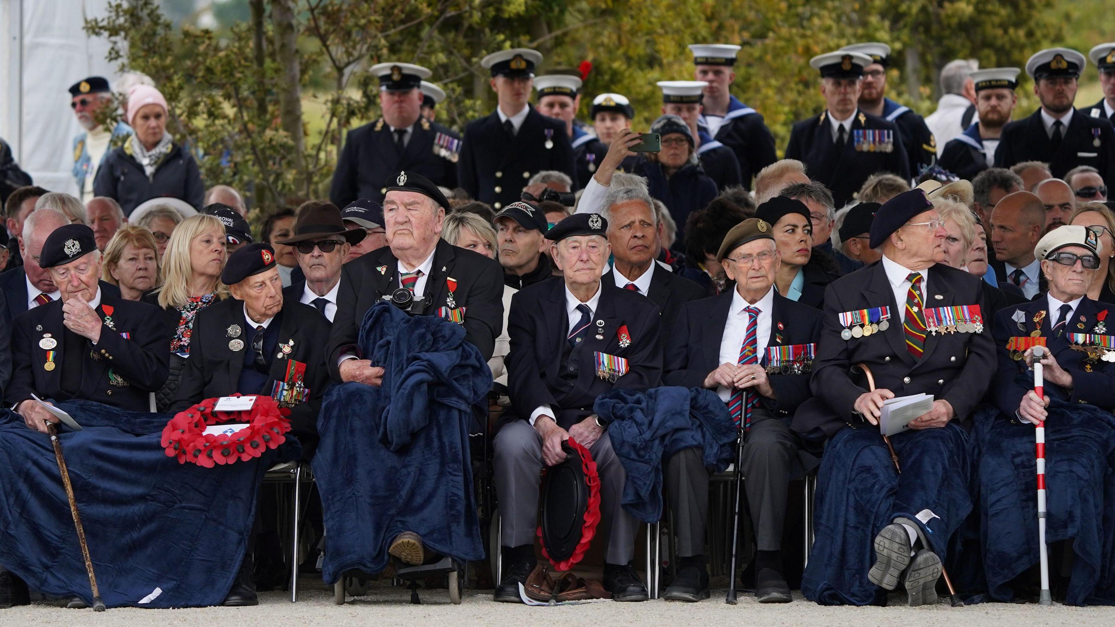 Tributes to Normandy veteran from Cornwall who has died aged 101 - BBC News