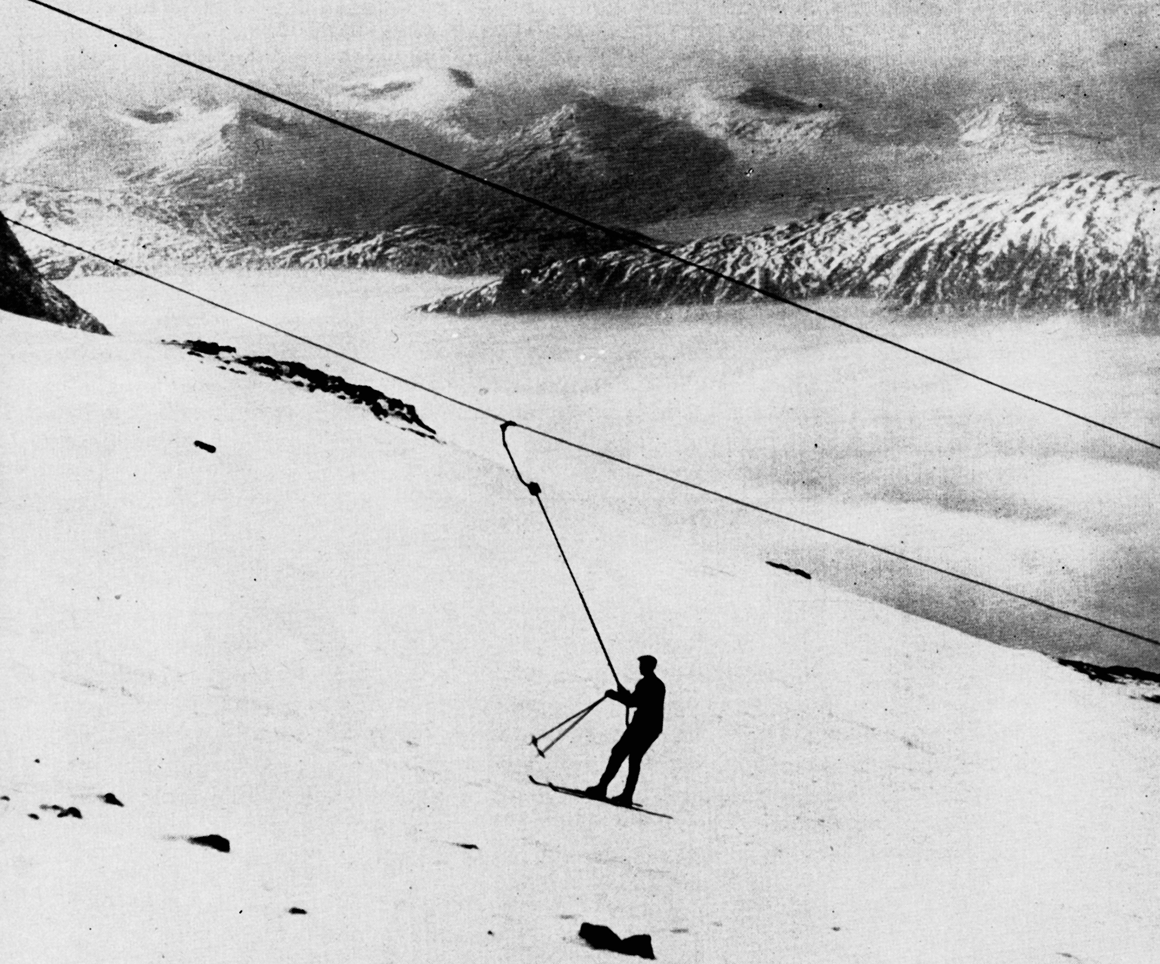 Tributes to pioneer of Scottish skiing Philip Rankin - BBC News