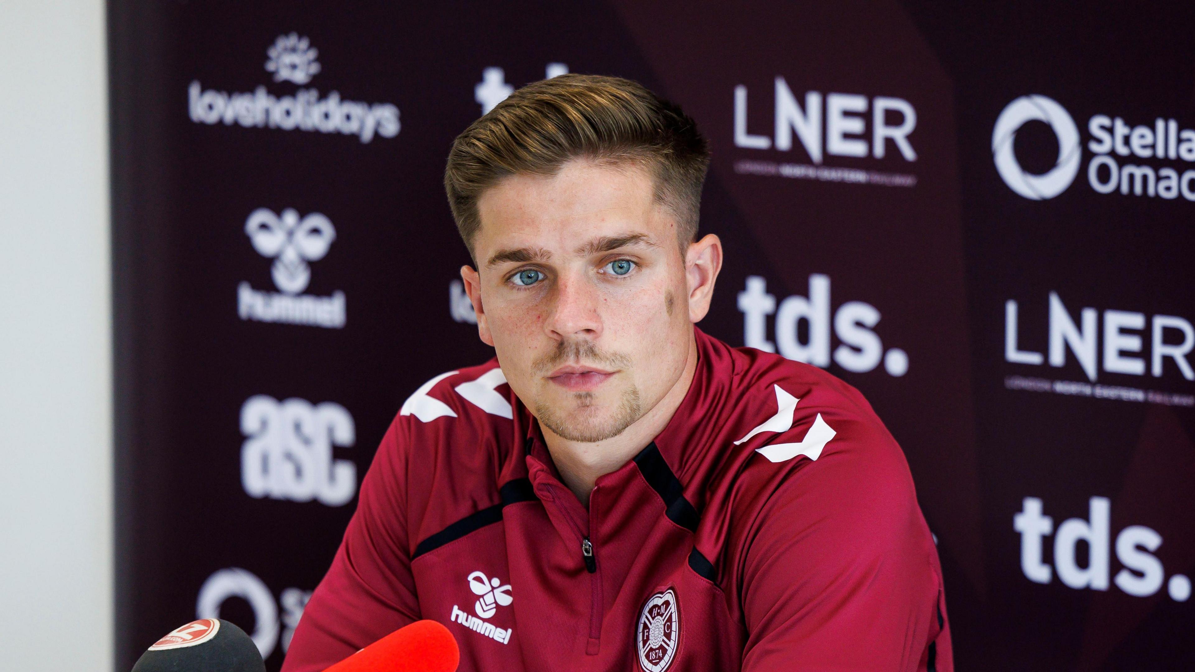 Cammy Devlin's Hearts future will 'take care of itself' - BBC Sport