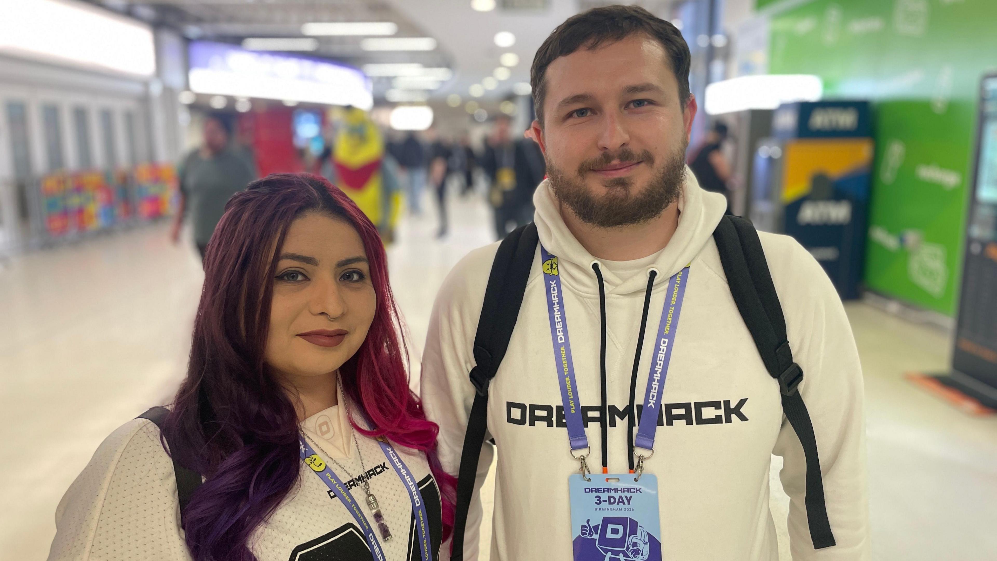 DreamHack: Gaming's Glastonbury arrives in Birmingham - BBC News