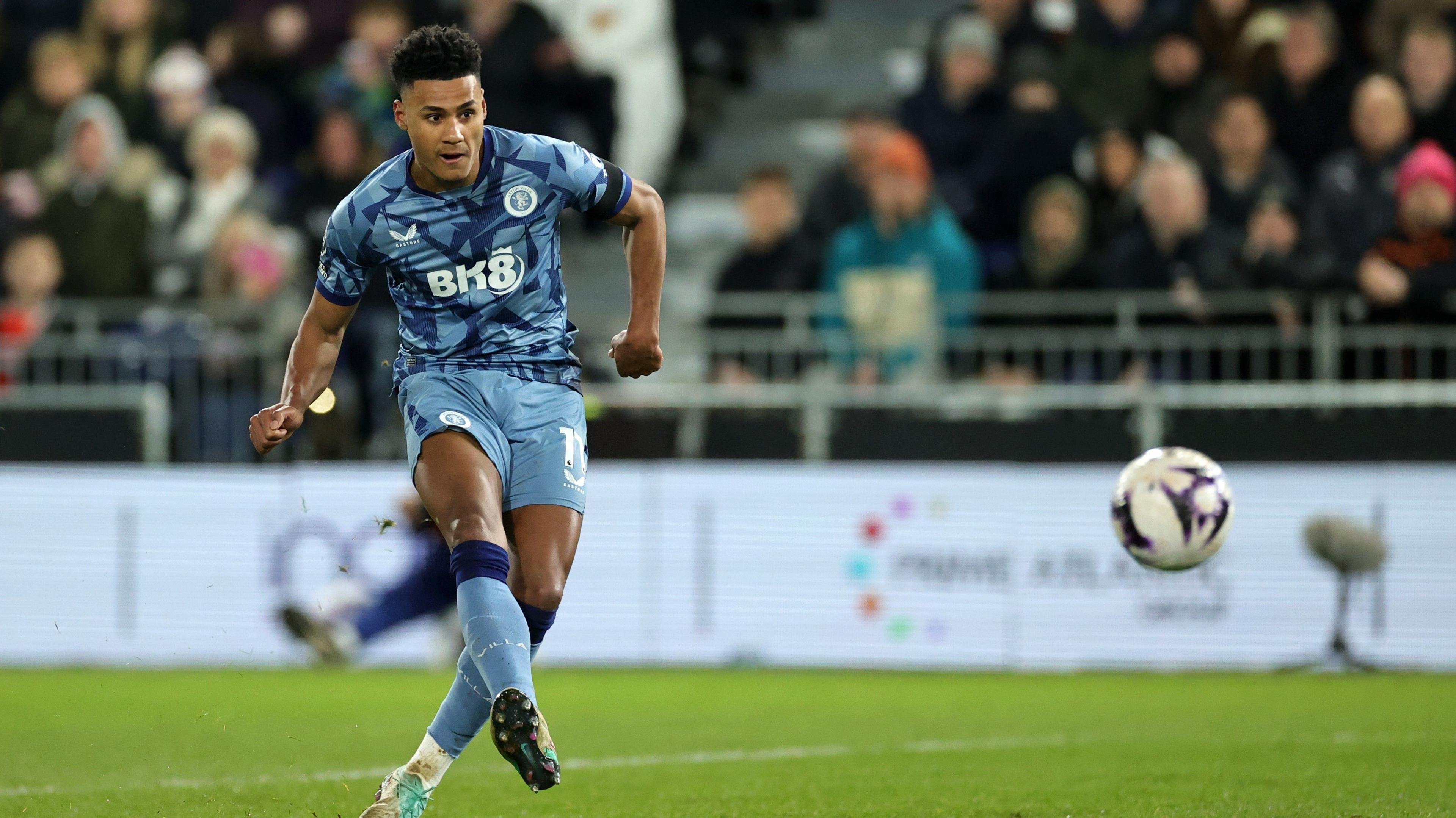 Aston Villa news: Ollie Watkins could be best in the Premier League ...