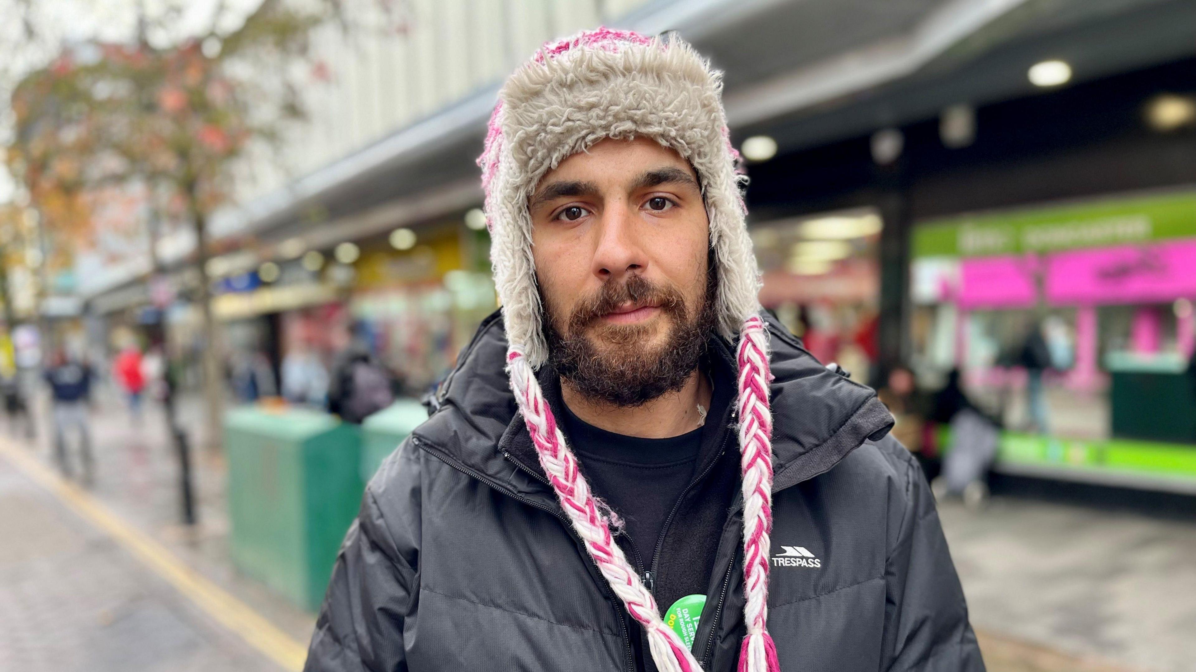 Rough sleepers call for day respite centre in Doncaster - BBC News