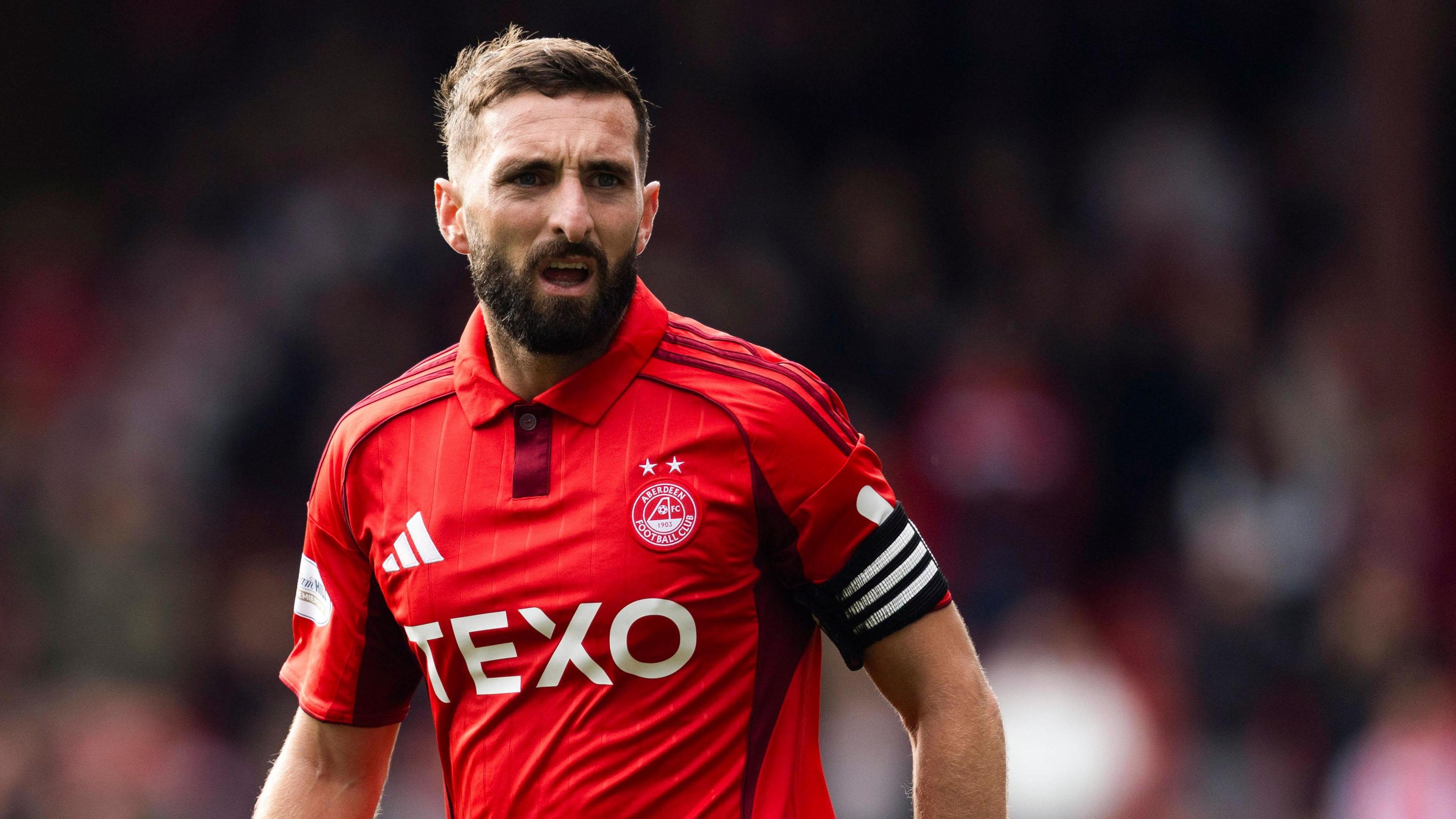 Aberdeen confident of ending Hearts' unbeaten run - Shinnie - BBC Sport