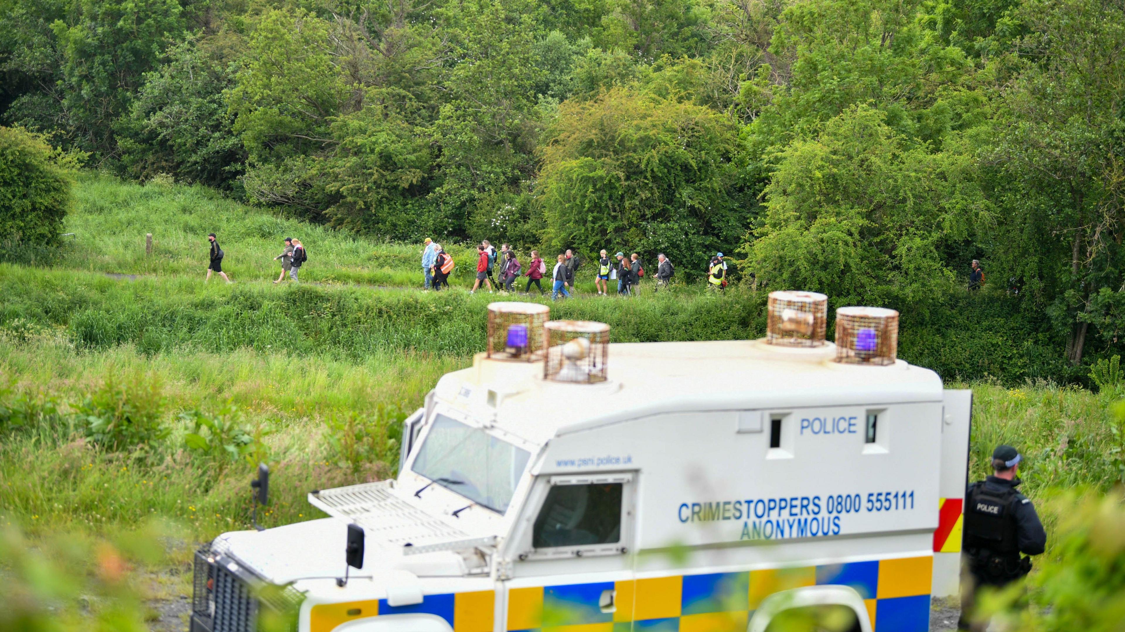 Scarva: Police operation under way as counter protests take place - BBC ...
