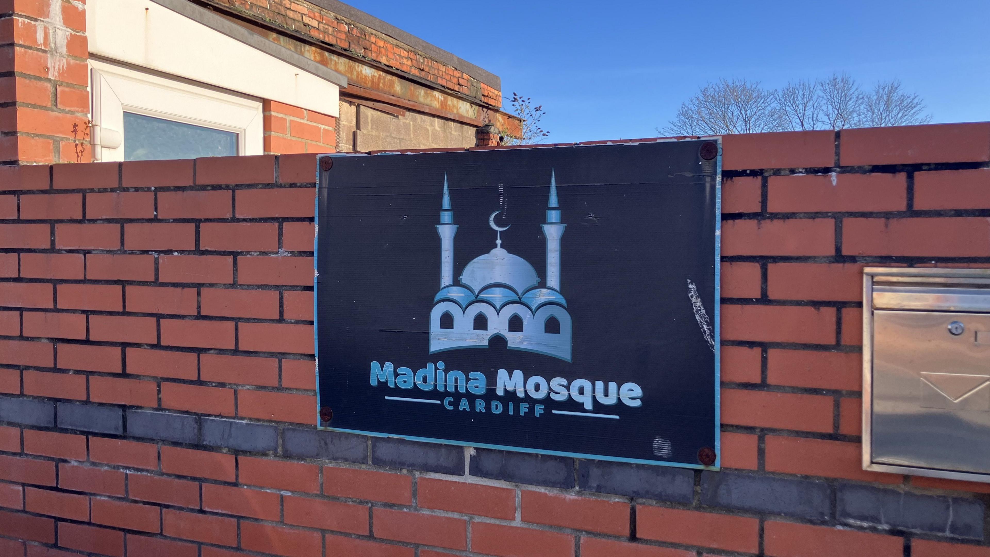 Cardiff teenagers deny plotting terror attacks on Jews and Muslims ...
