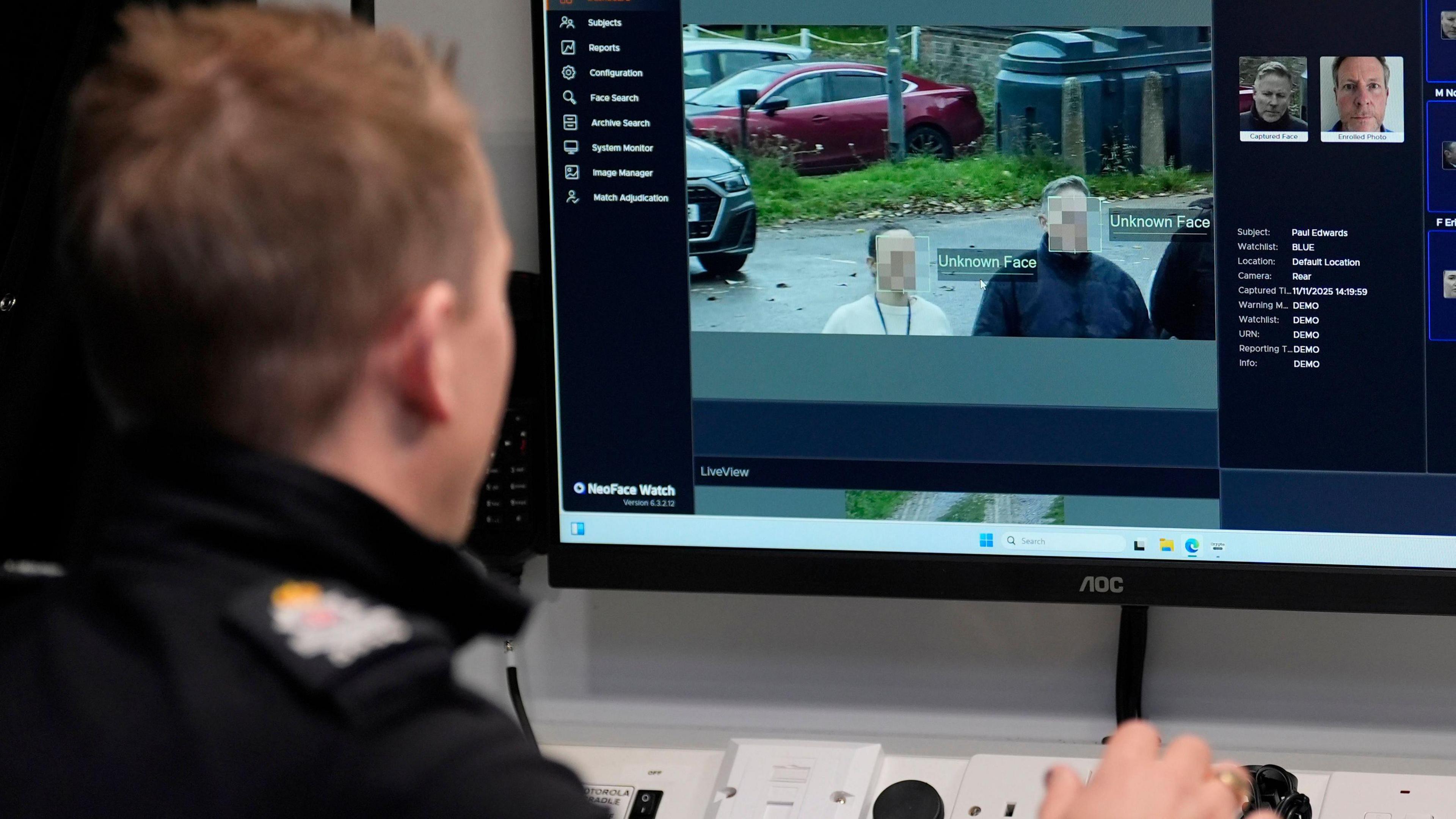 Essex Police tweaks 'biased' facial recognition software - BBC News