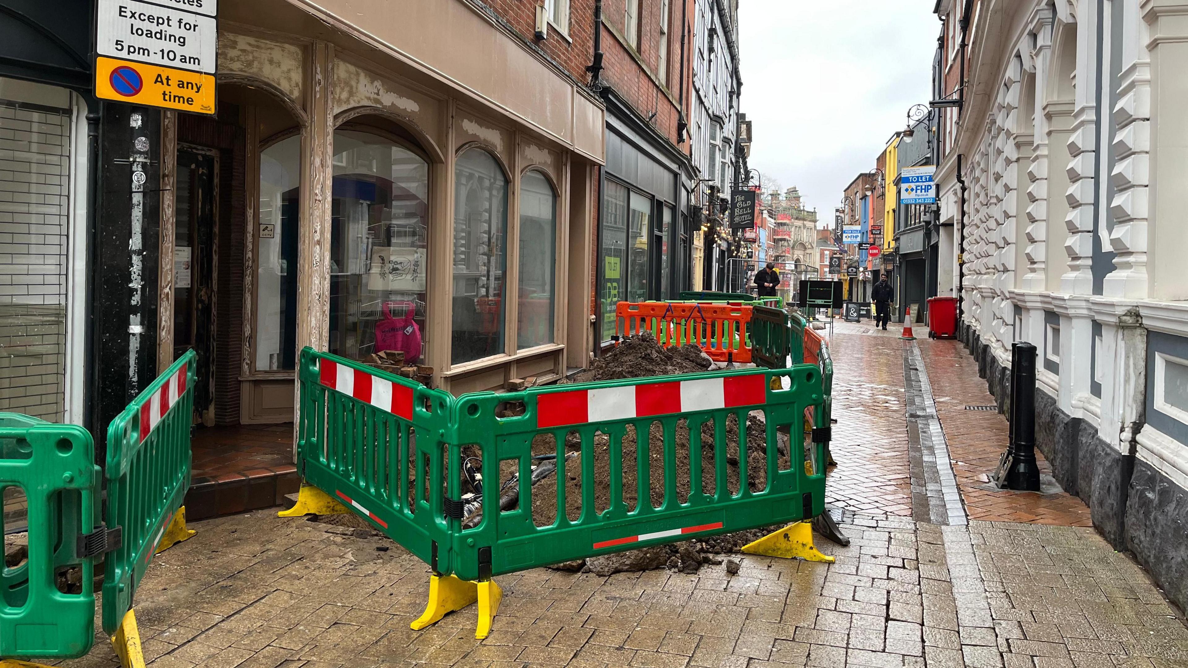 Power outages 'devastating' impact on Derby's Sadler Gate - BBC News