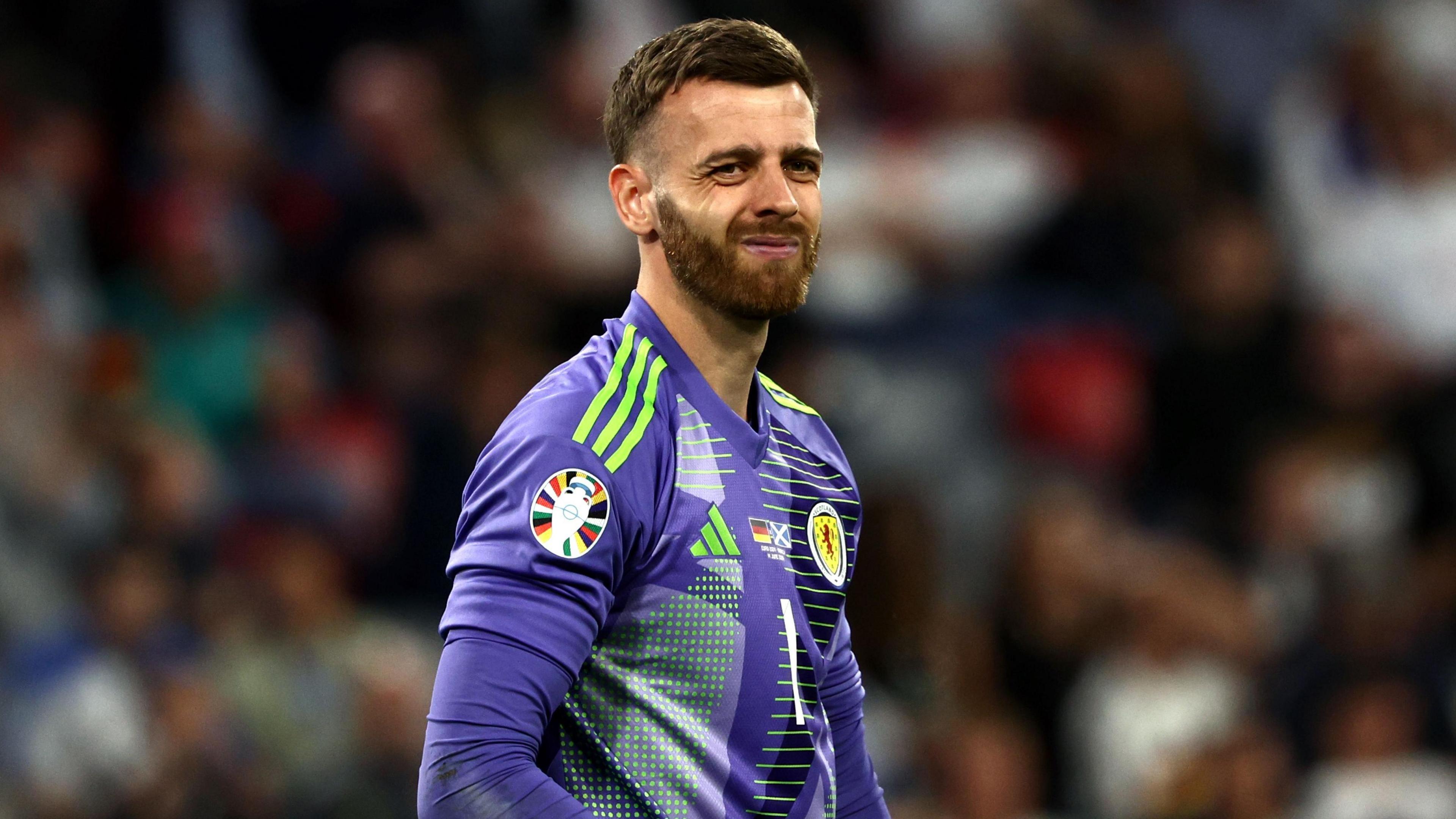 'Too big a call to drop Gunn' - BBC Sport