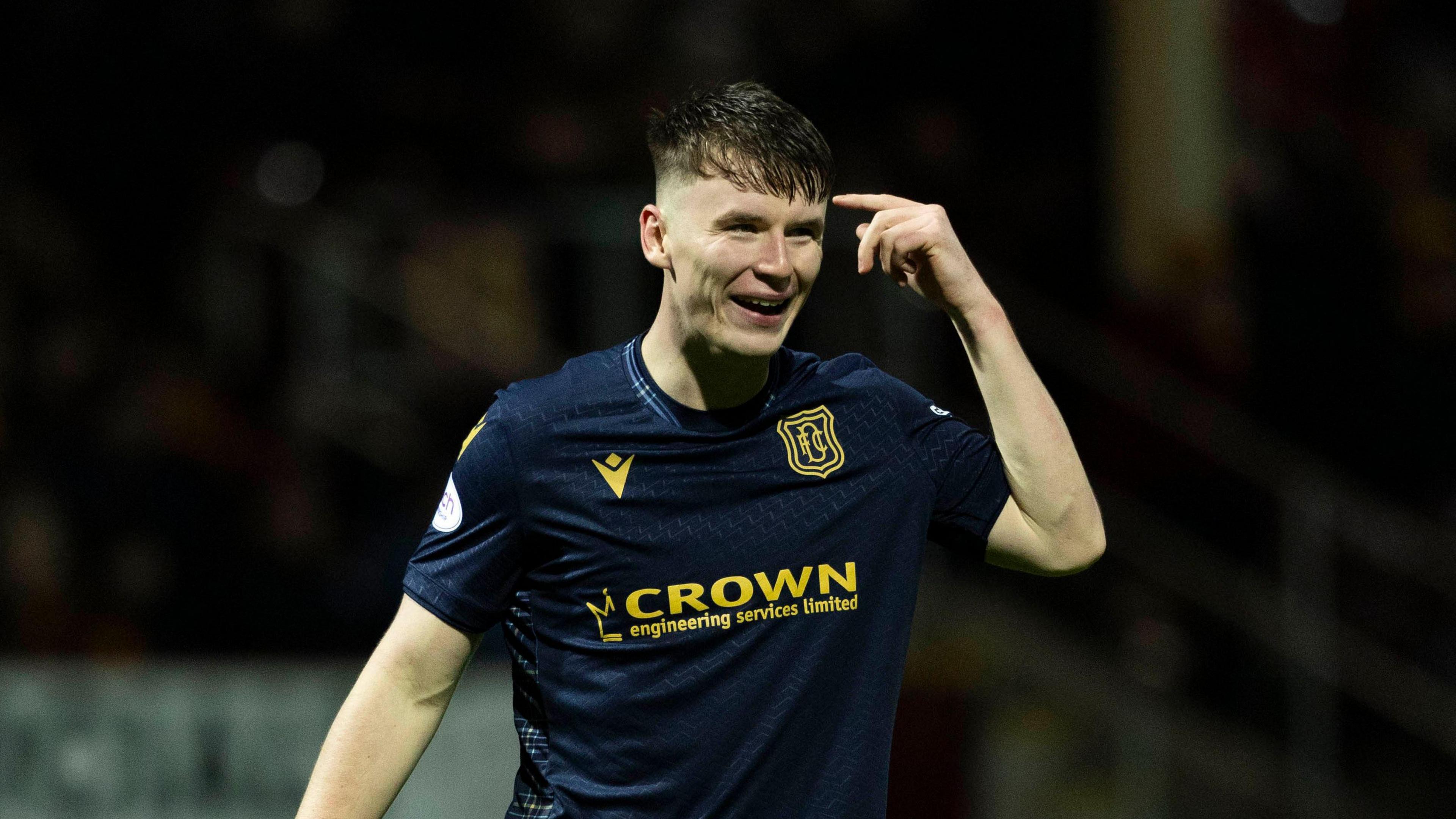 Dundee: 'He's everything I want' - Docherty on new signing Donnelly - BBC Sport