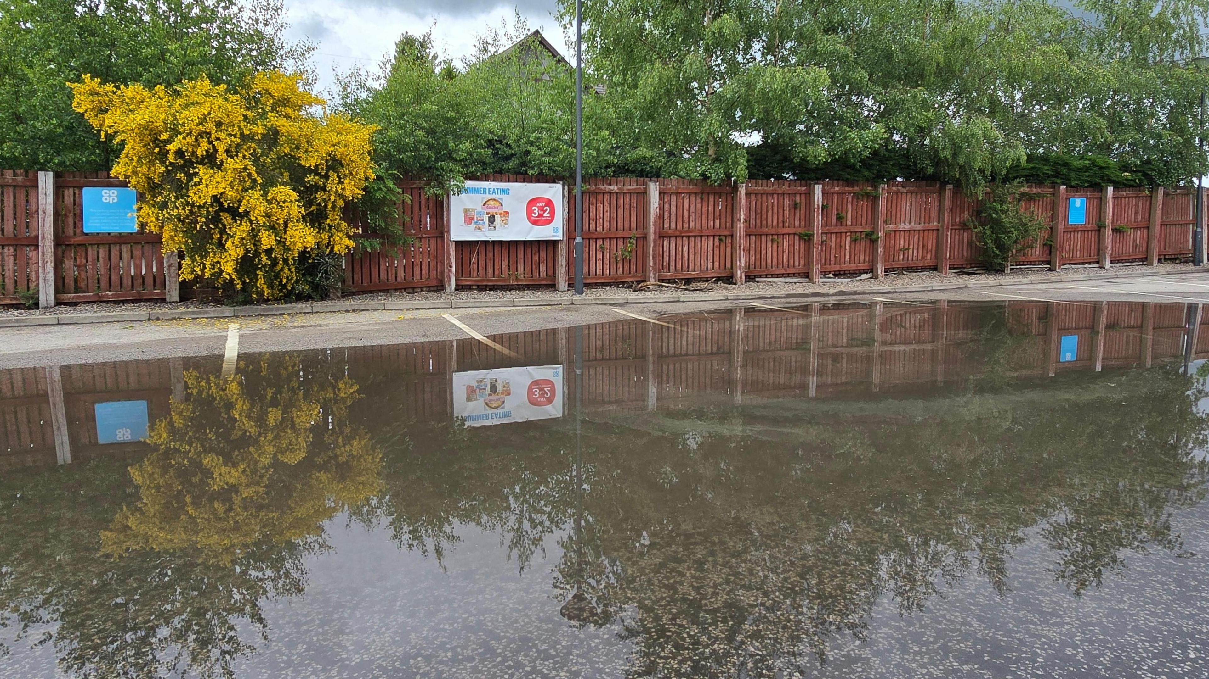 Thunderstorms warning for north-east Scotland - BBC News