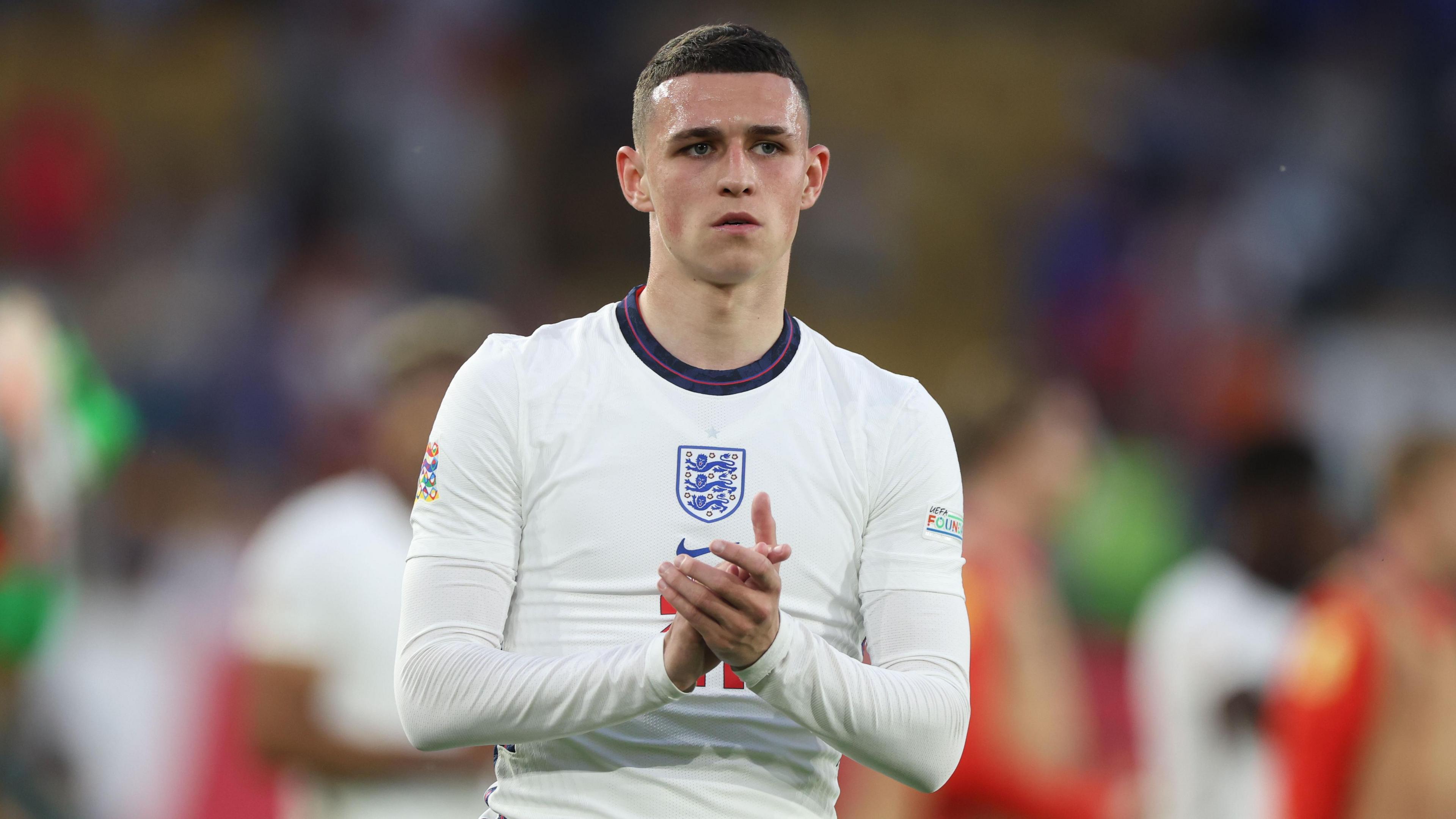 'England should build the system around Foden' - BBC Sport
