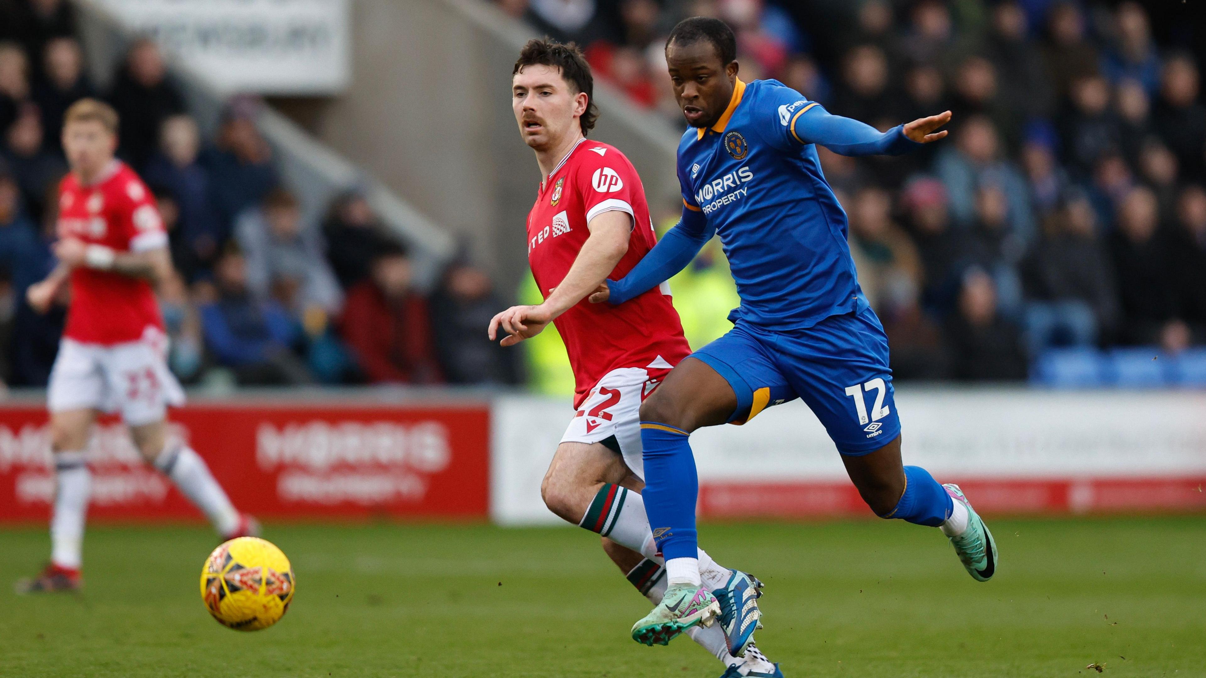 St Mirren sign Idowu on loan from Shrewsbury - BBC Sport