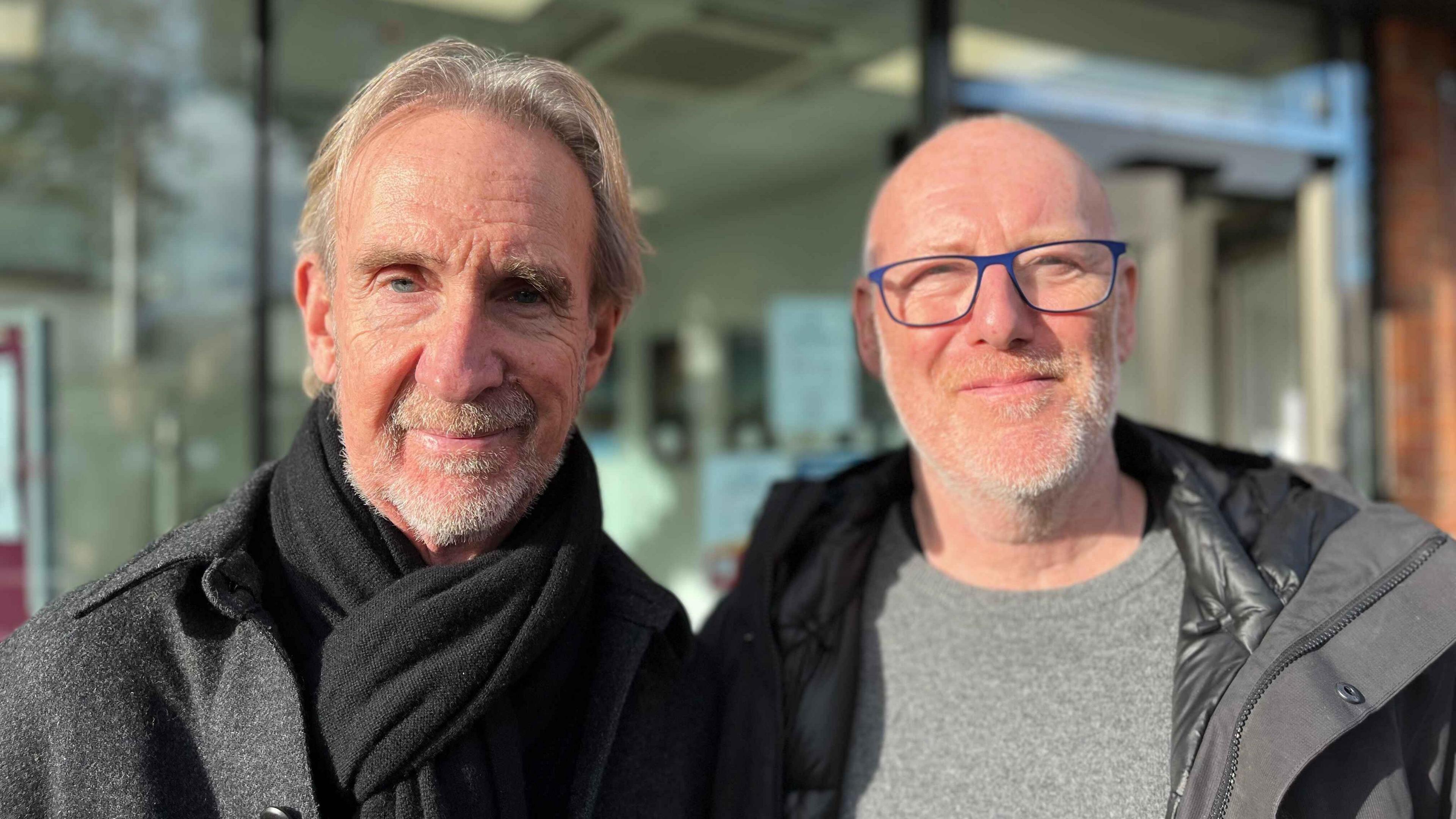 Pink Floyd bassist Guy Pratt takes up bell ringing in East Sussex - BBC ...