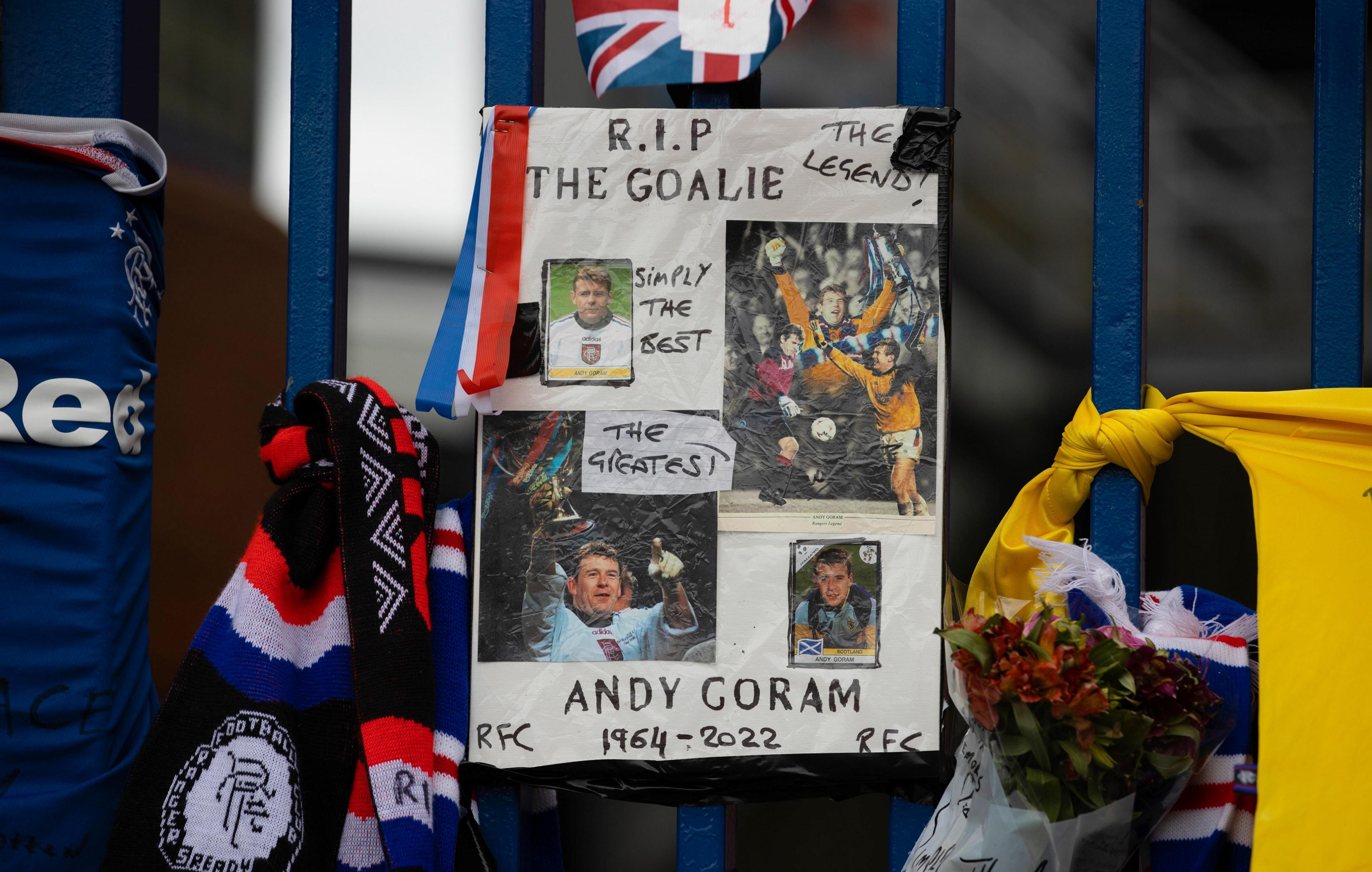 Fans pay tribute to 'The Goalie' - BBC Sport