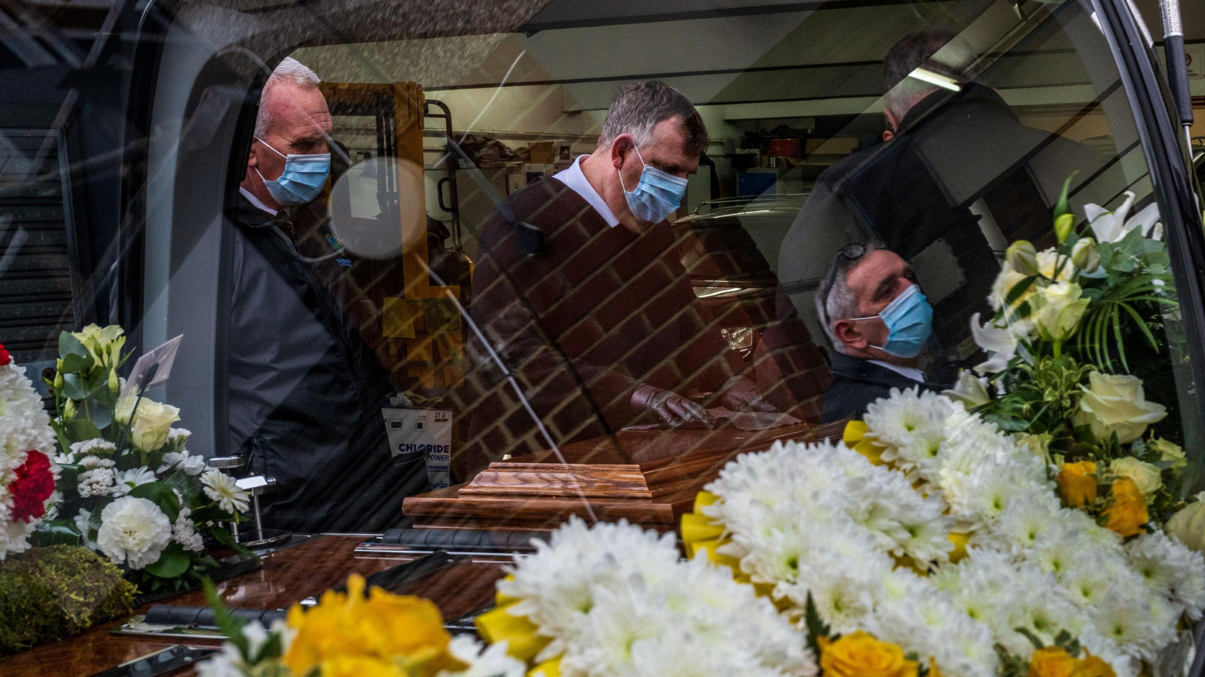 Nottingham funeral director named in New Year Honours - BBC News