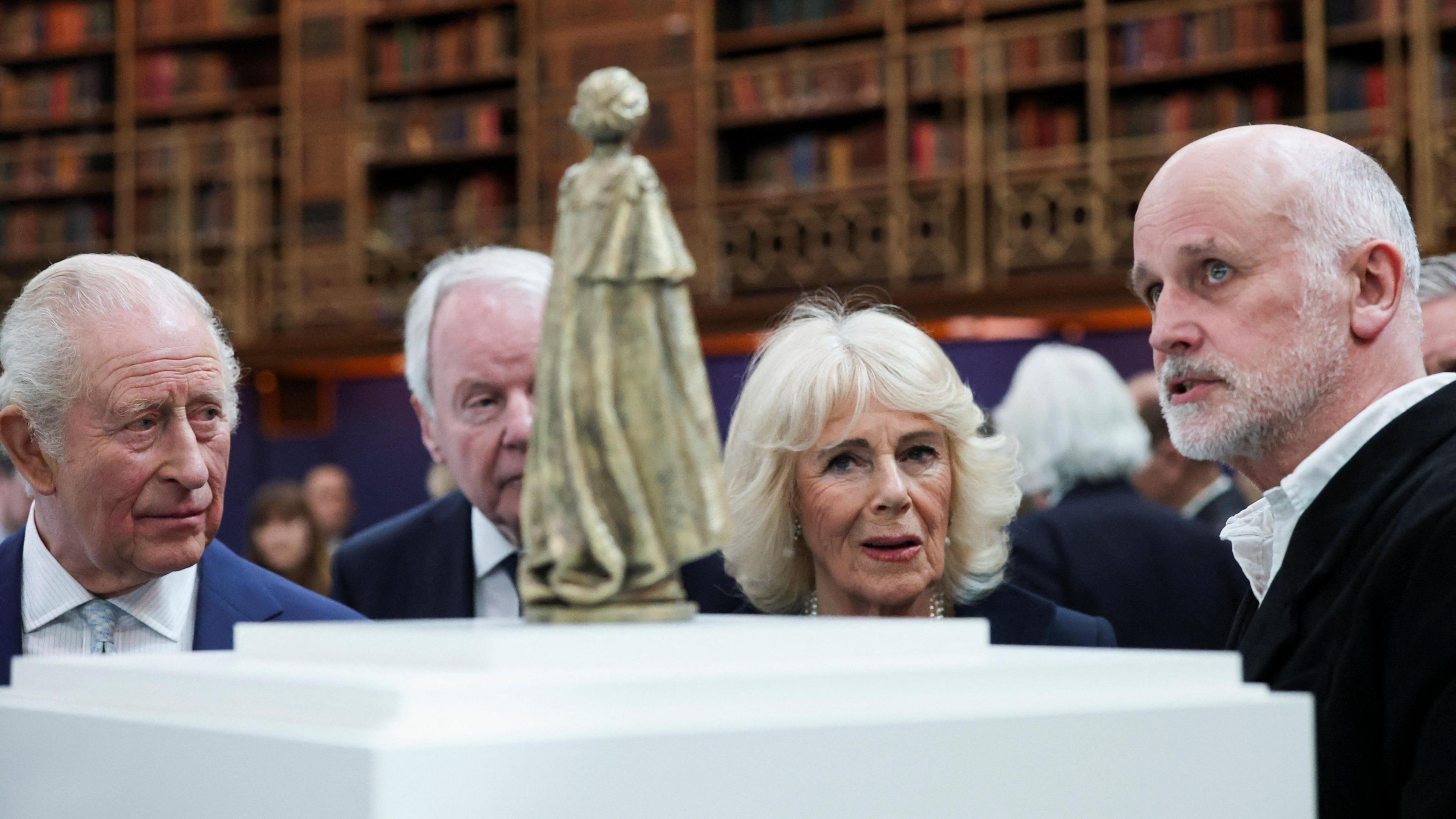 Elizabeth II statue in Wales will commemorate 'extraordinary reign ...