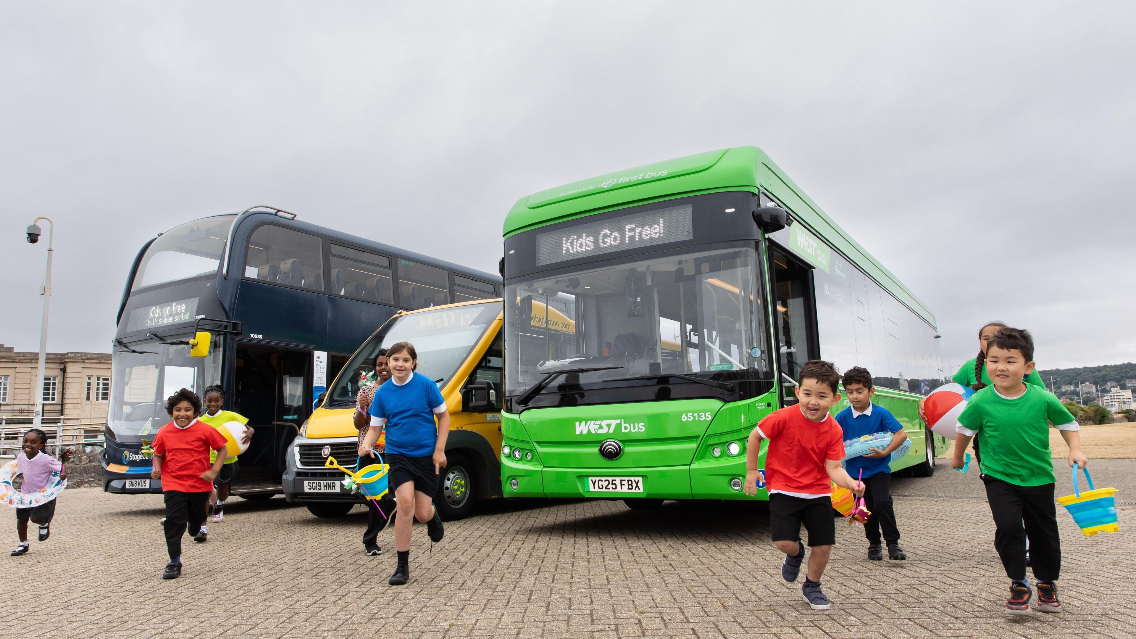 Kids in and around Bristol can ride buses for free this Christmas - BBC ...