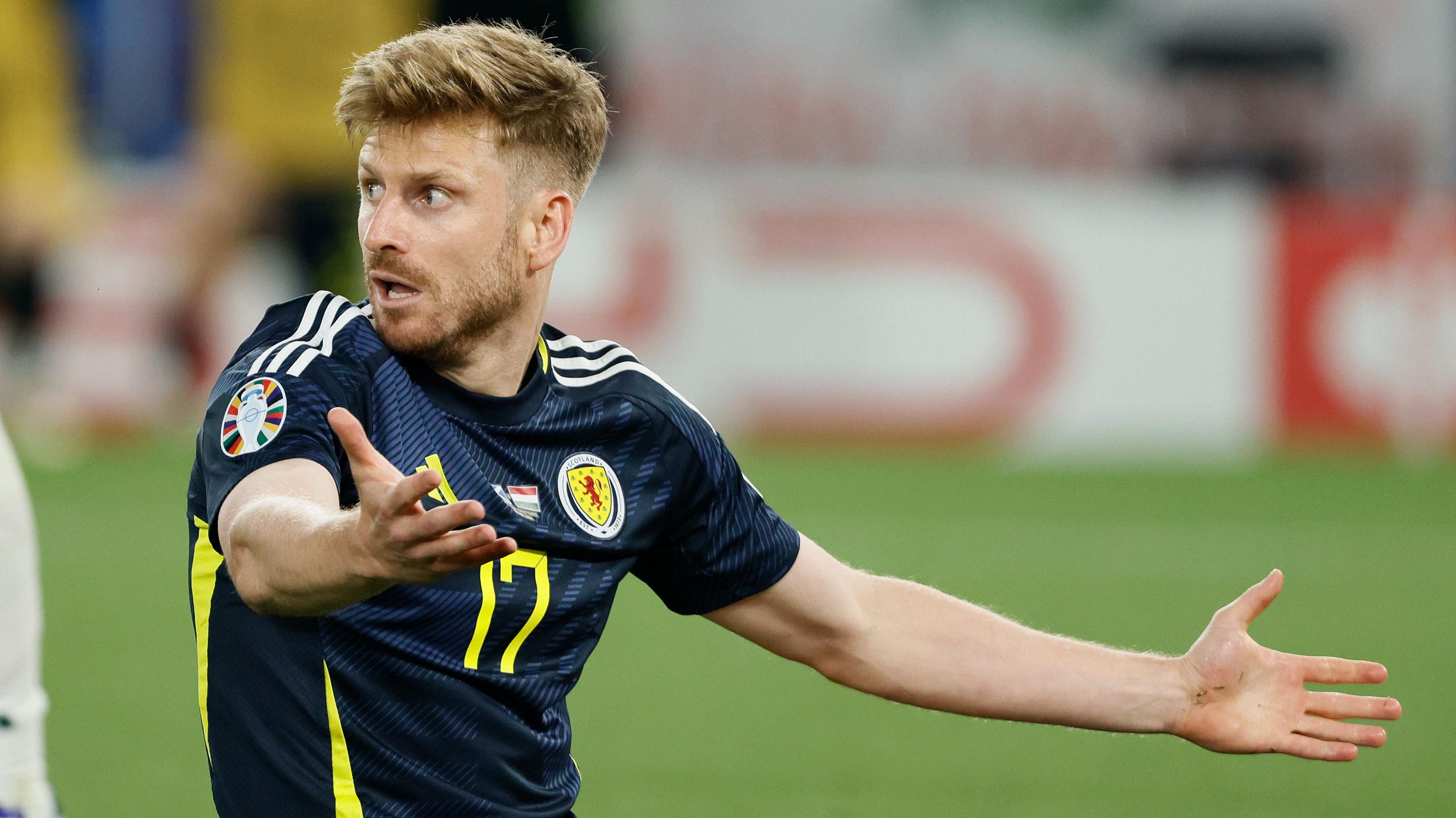 Can Armstrong shrug off rust and spark an Aberdeen revival? - BBC Sport