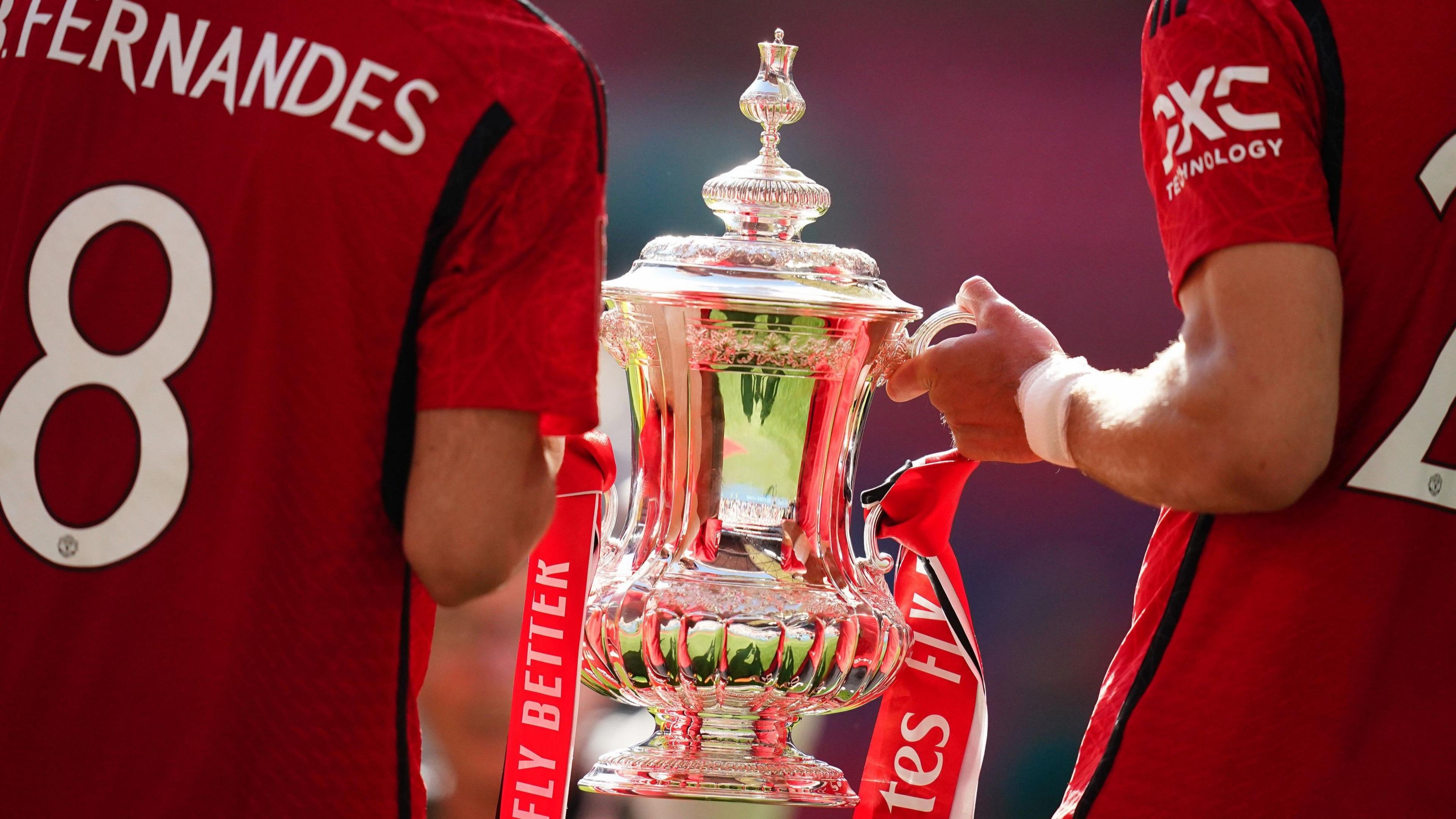 Man City 1-2 Man Utd: Pundits on 'deserved' FA Cup final win - BBC Sport